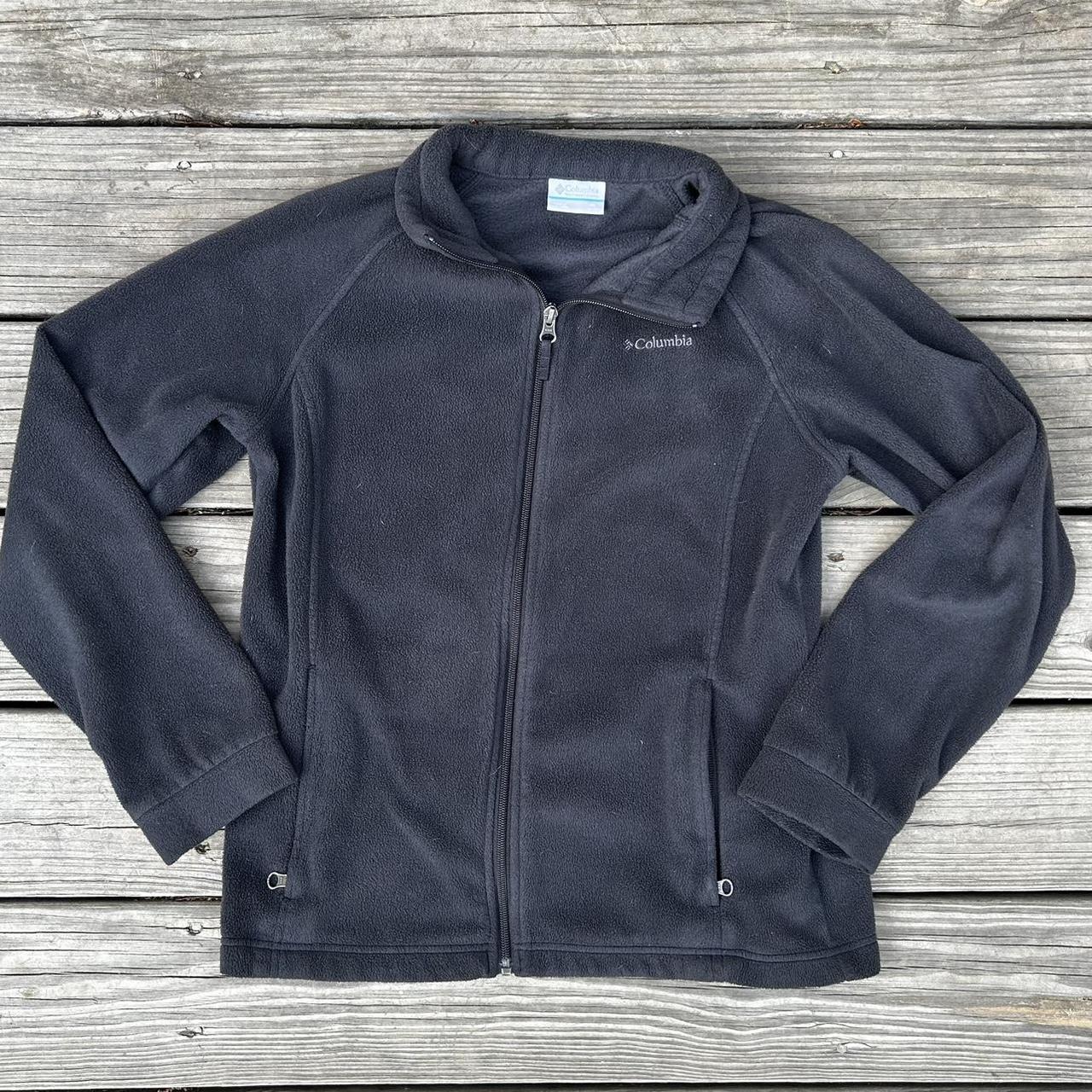 Colombia grey fleece jacket size xl (18/20) fits... - Depop