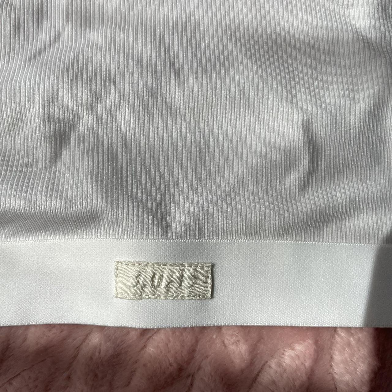 size small skims bra! super cute and barely... - Depop