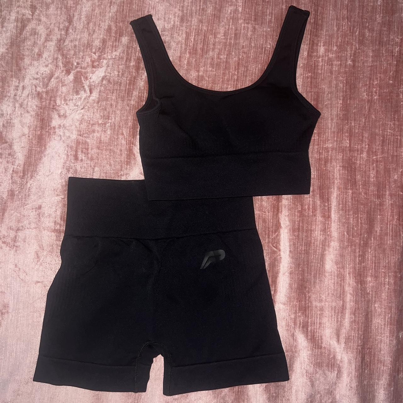 Persue fitness set - size small Worn once only... - Depop