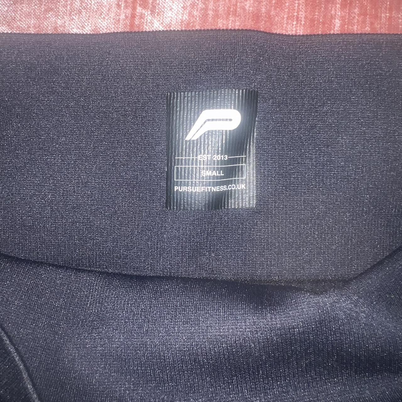 Persue fitness set - size small Worn once only... - Depop