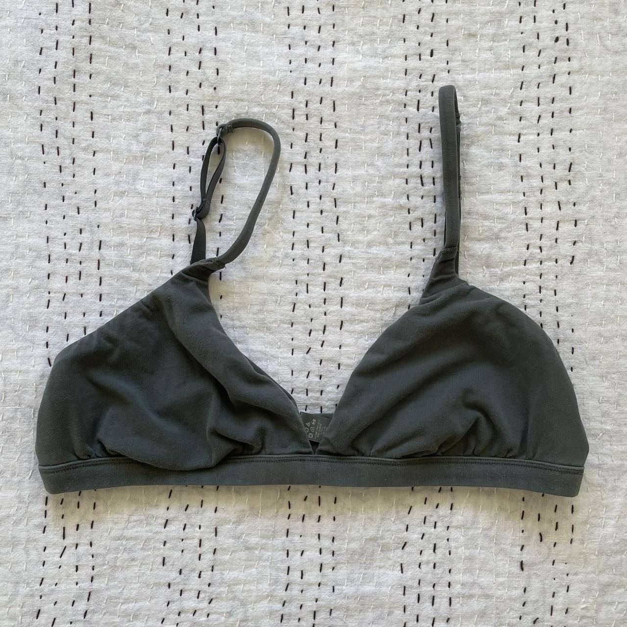 SKIMS Triangle Bralette GUC no noticeable... - Depop