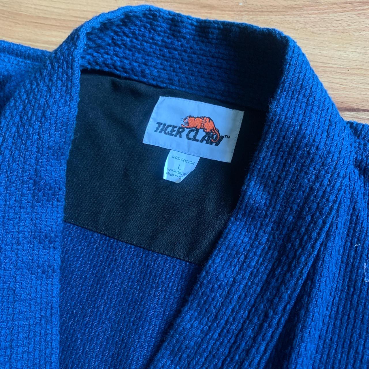 Heavy jiujitsu/judo/kendo gi top - thick navy blue... - Depop