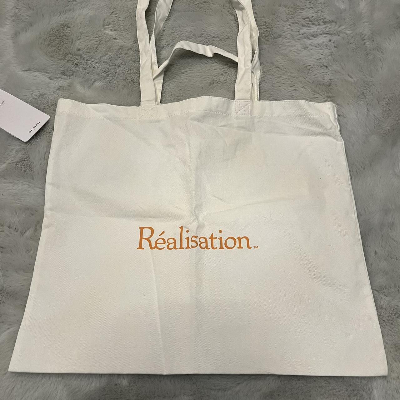 realisation par tote bag - Depop