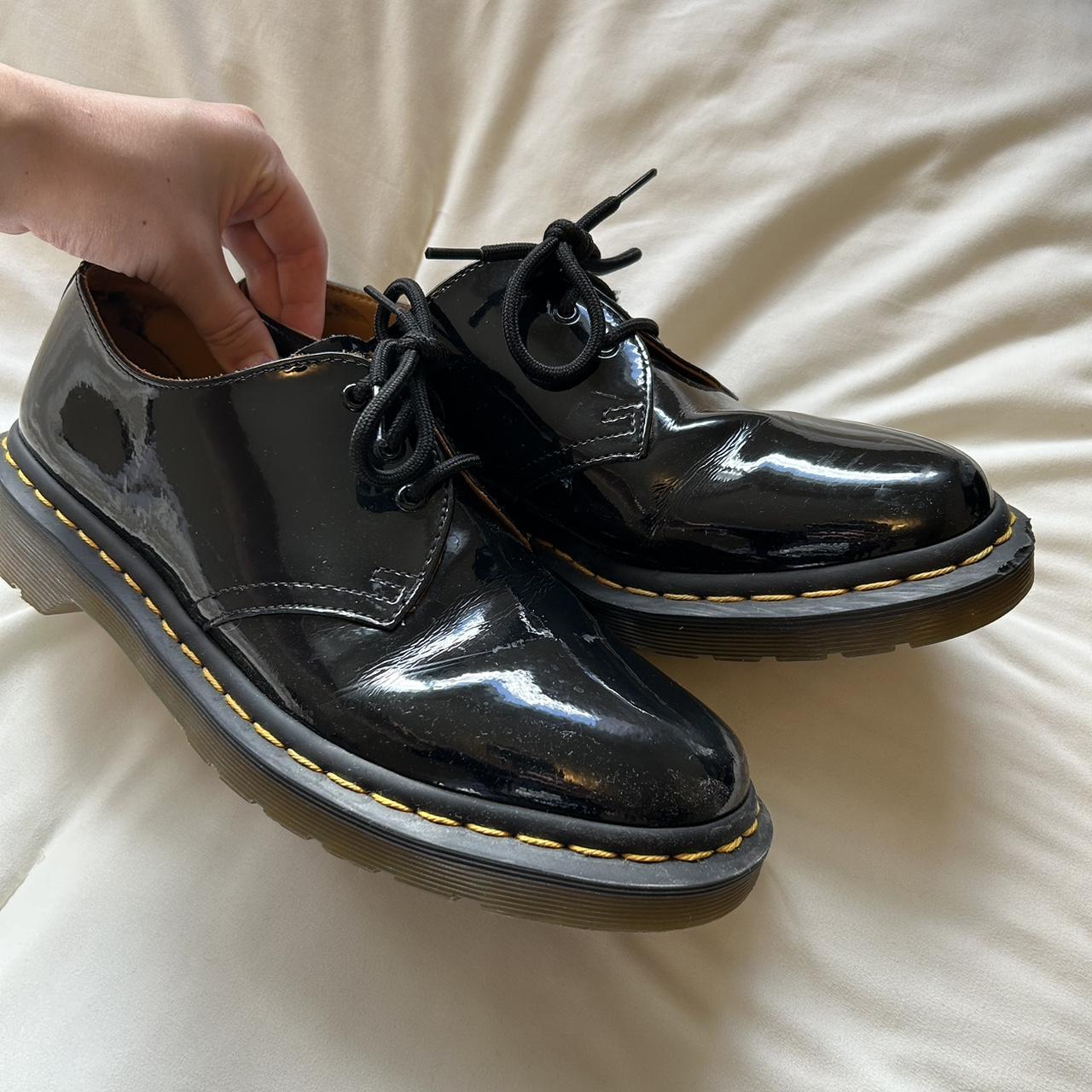 low rise docs / dr martens women’s 9 in great... - Depop