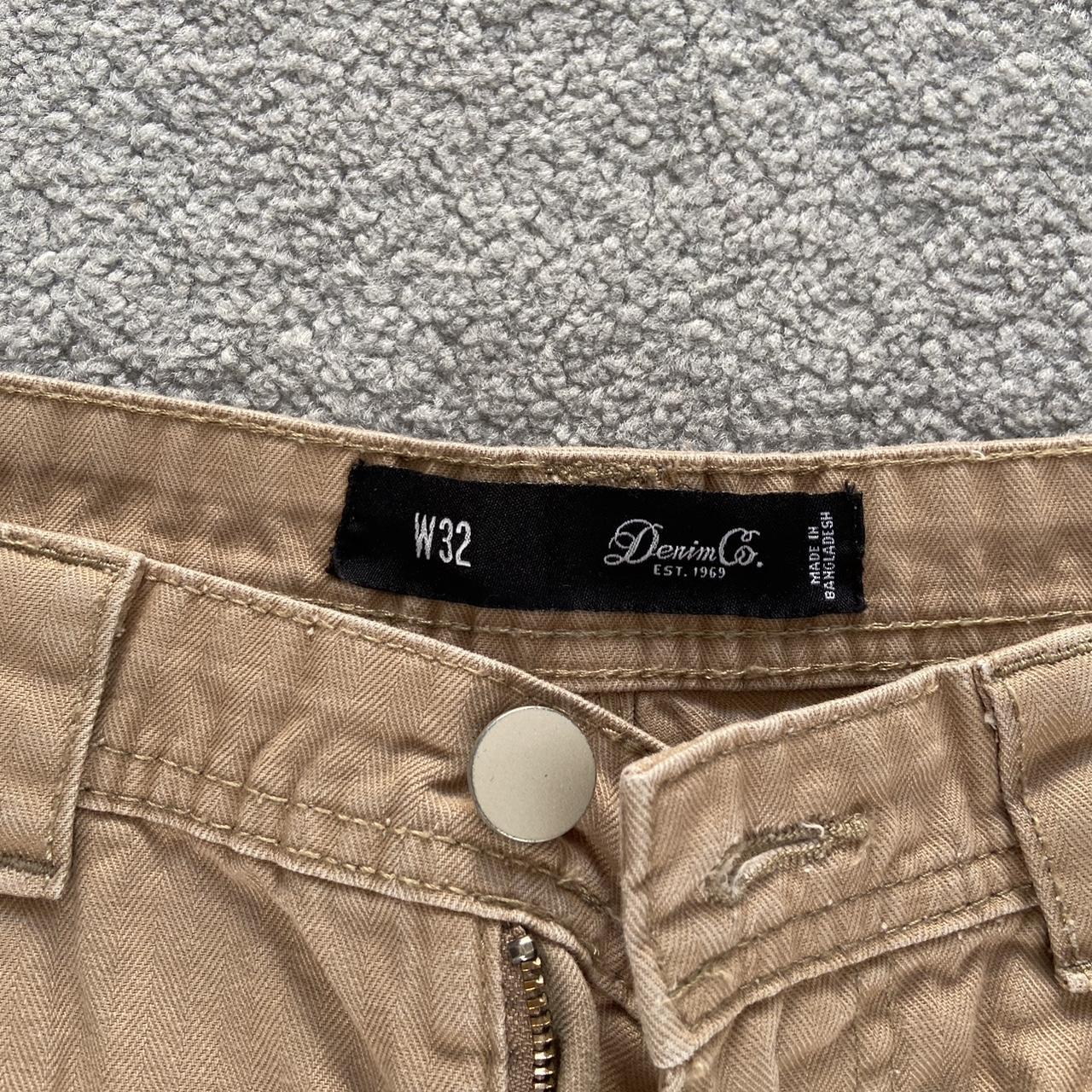 Tan Carpenter Cargo Shorts Size 32W Perfect... - Depop