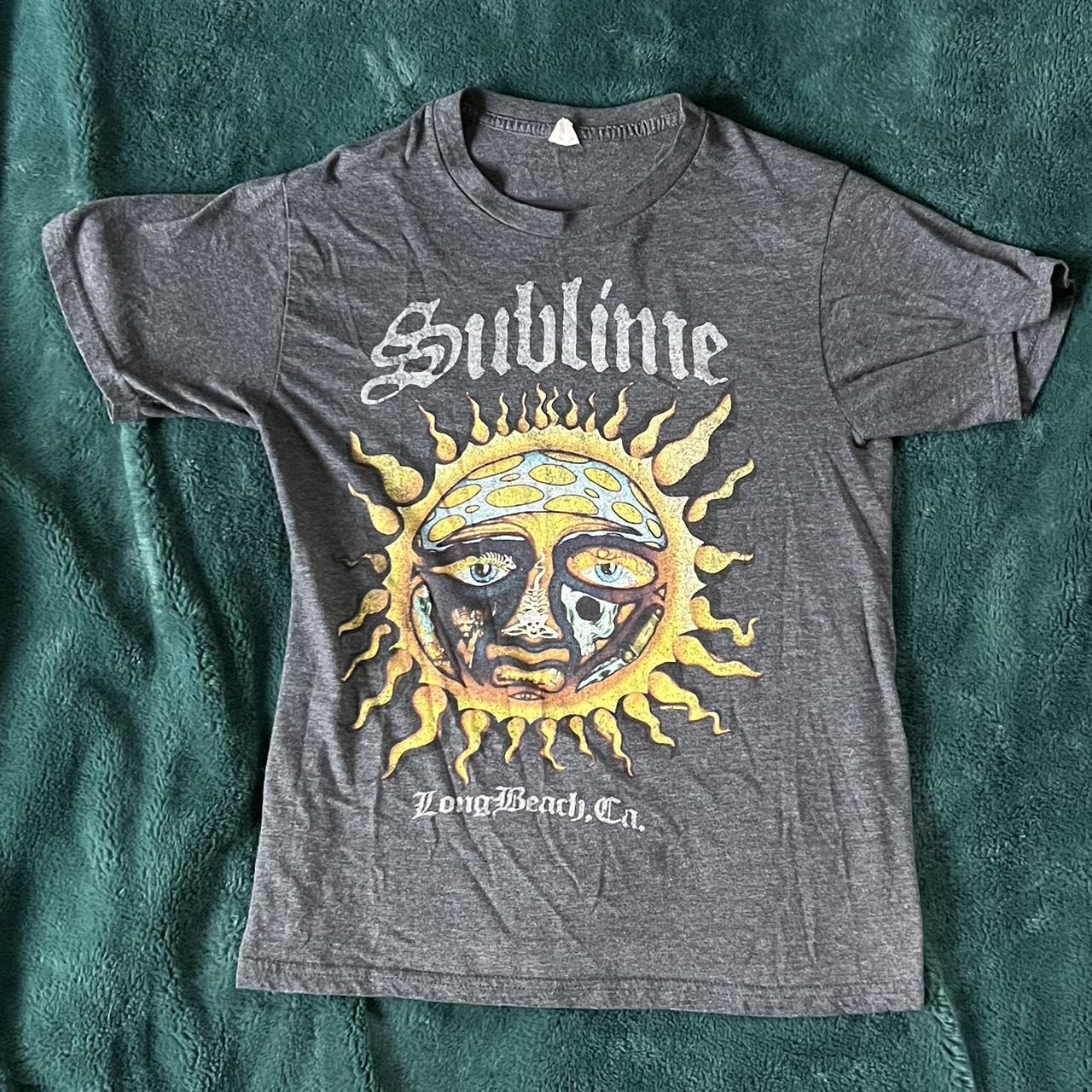 40 oz to freedom sublime tee worn a few times, but... - Depop