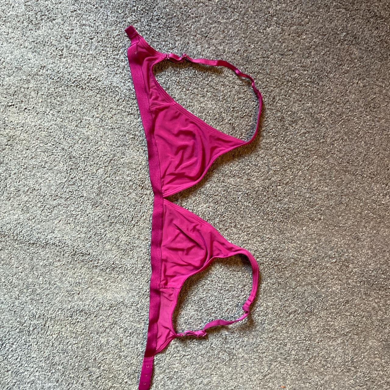 Mesh parade bralette magenta - Depop