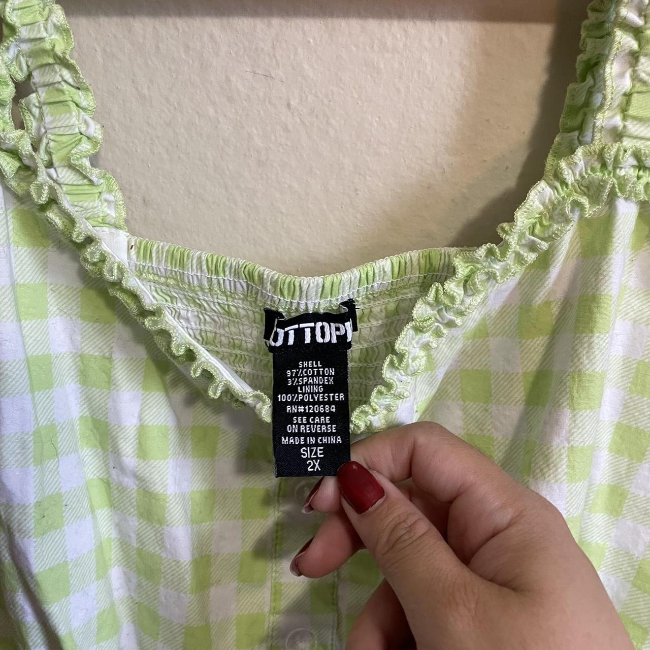 Green gingham top 💚 Perfect for spring and summer.... - Depop