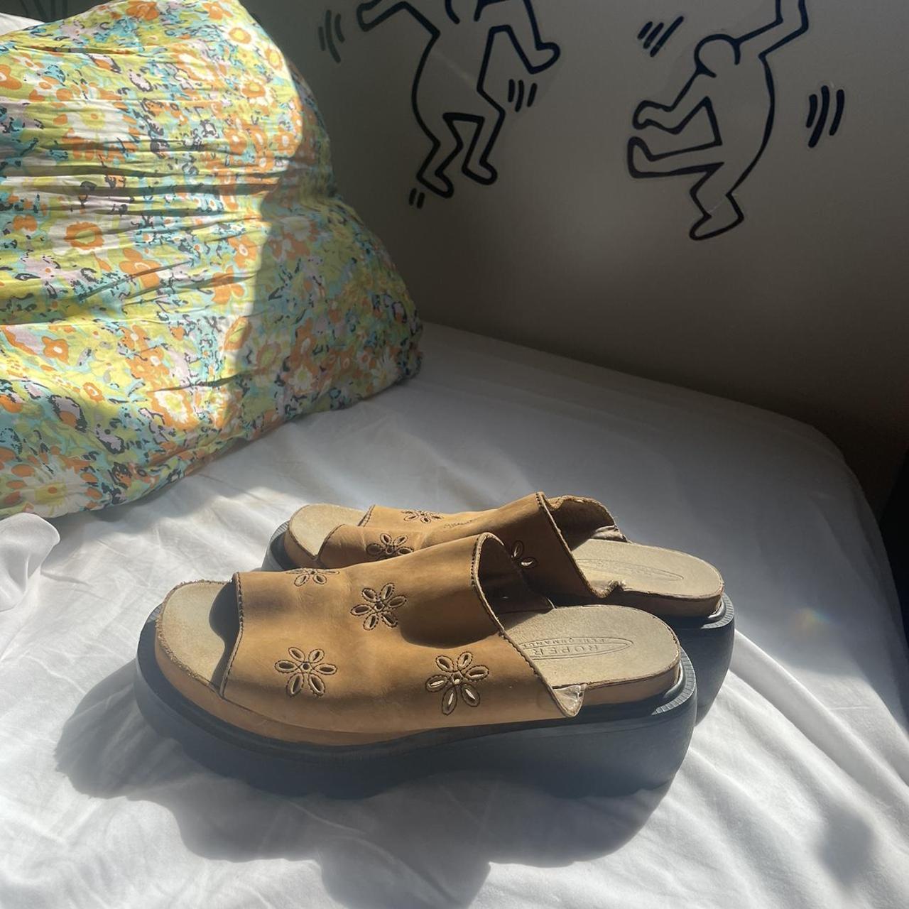 Vintage Roper Leather 90s platform Sandals Repop, I... - Depop