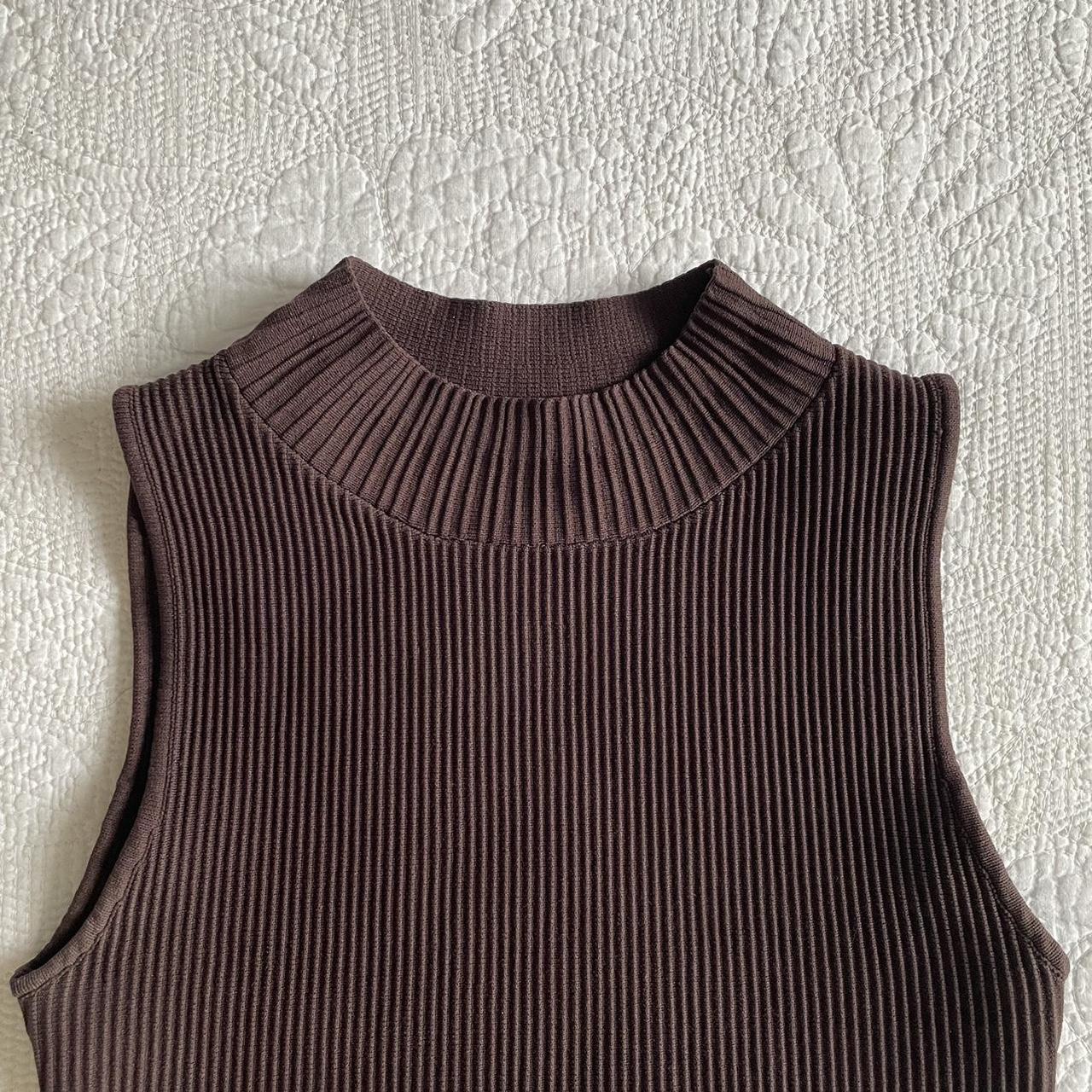 Glassons seamless tank with high-neck Excellent... - Depop