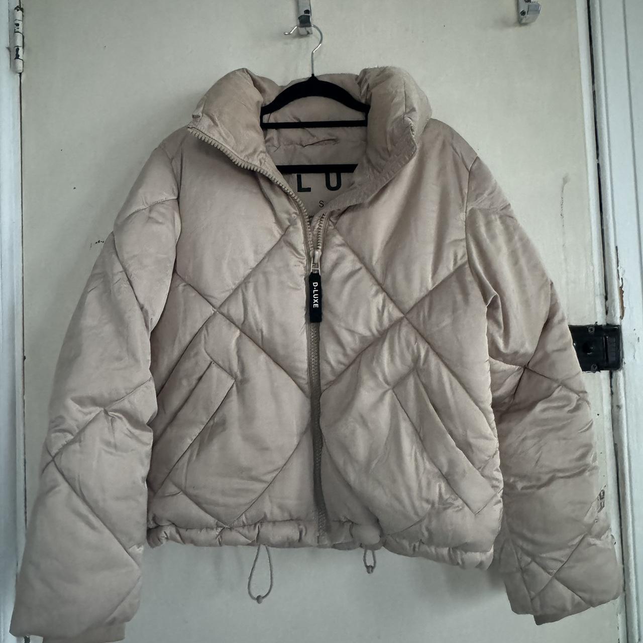 Decjuba puffer jacket - bought it brand new for... - Depop