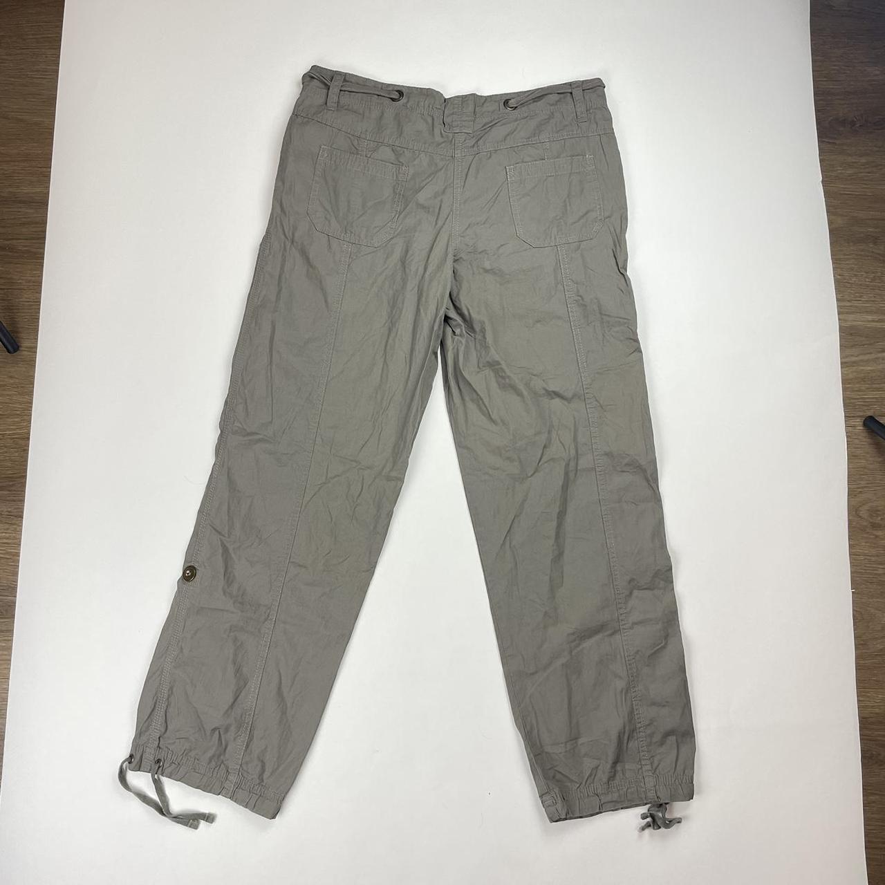 George pants 🧸🎀 grey 2000’s low rise cargo pants... - Depop