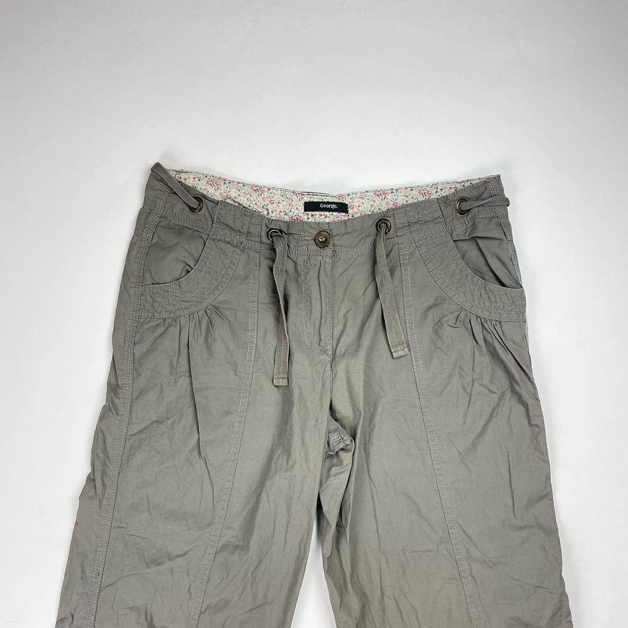 George pants 🧸🎀 grey 2000’s low rise cargo pants... - Depop