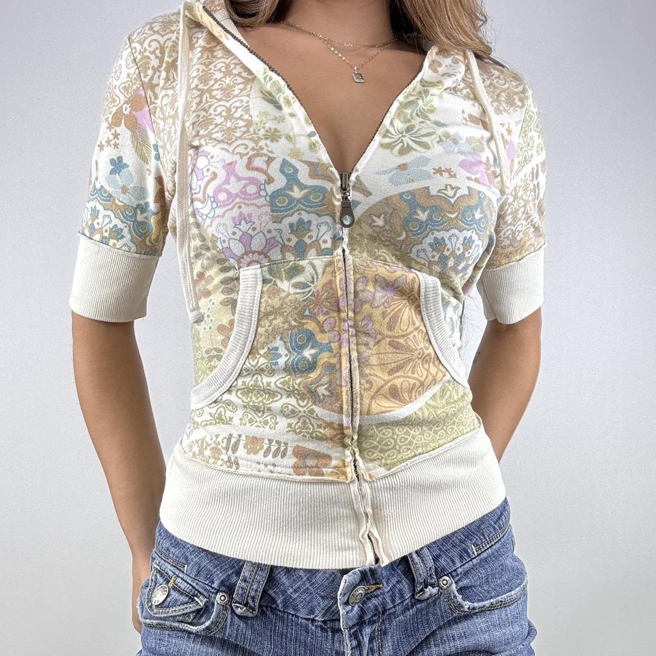 Mossimo supply jacket 🧸🎀 tan 2000’s short sleeve... - Depop