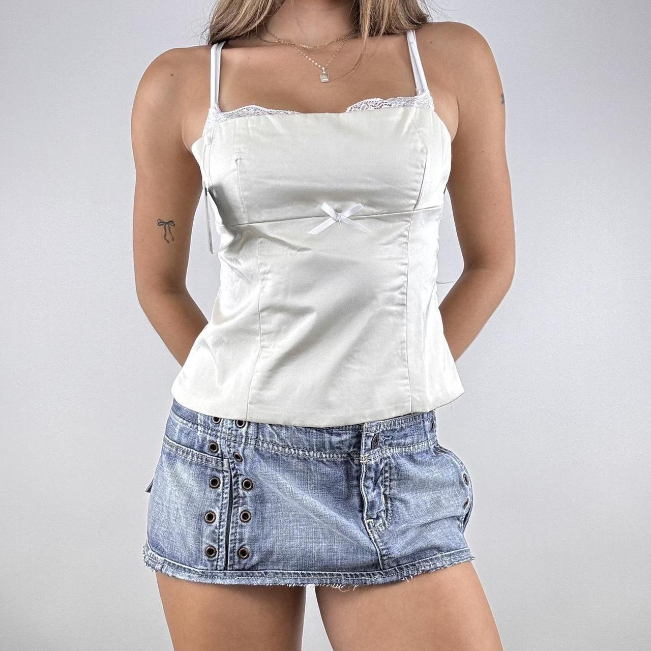 2000's Y2K style white lace cami top with adjustable... - Depop