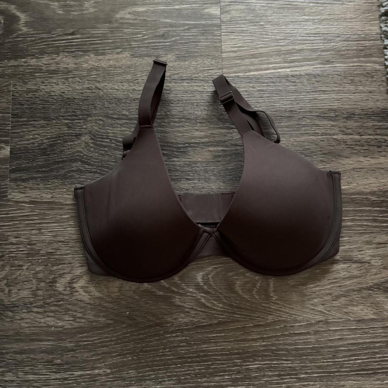 SKIMS 32DDD bra color “espresso” ☕️ worn once,... - Depop