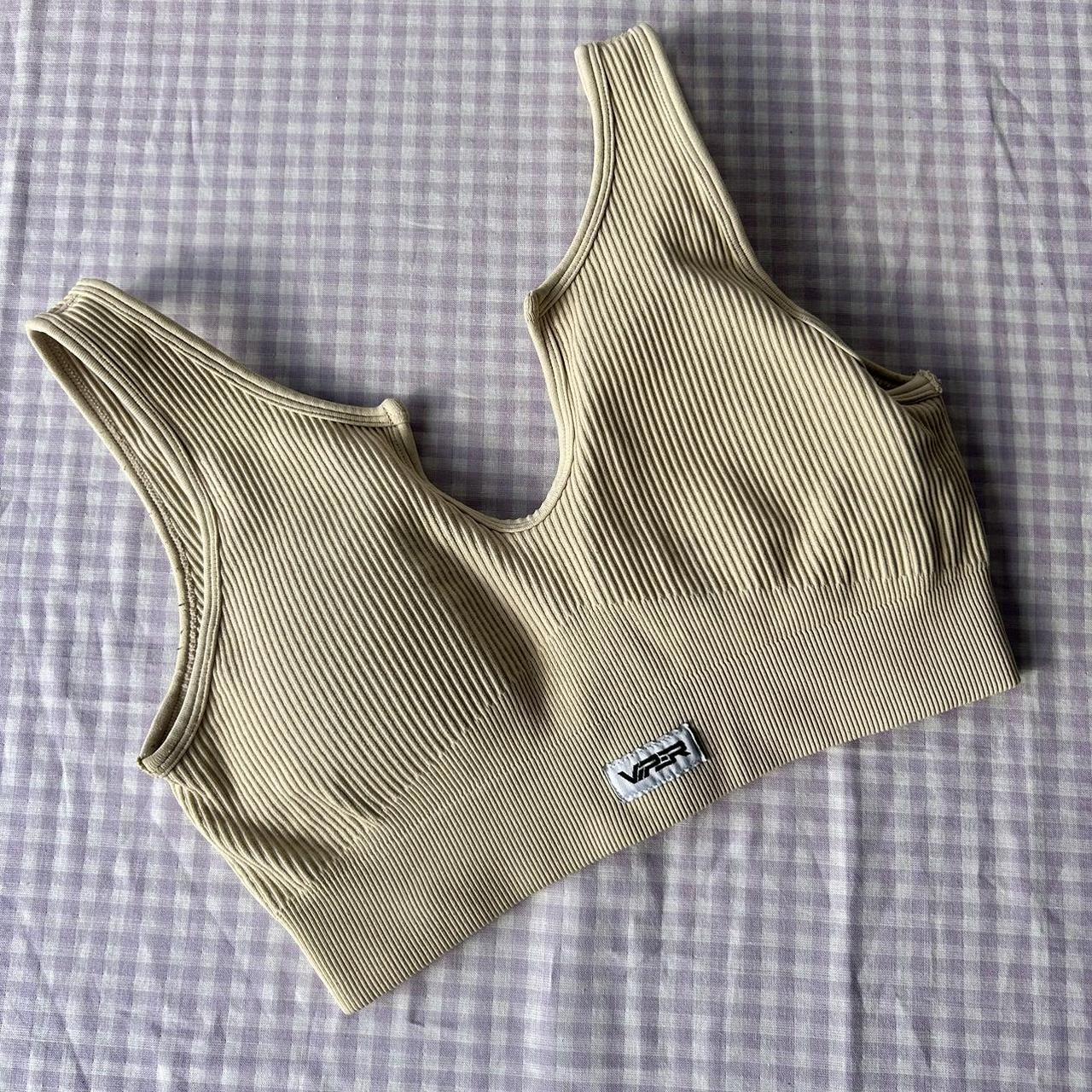 VPR Sports bra Size small - Depop