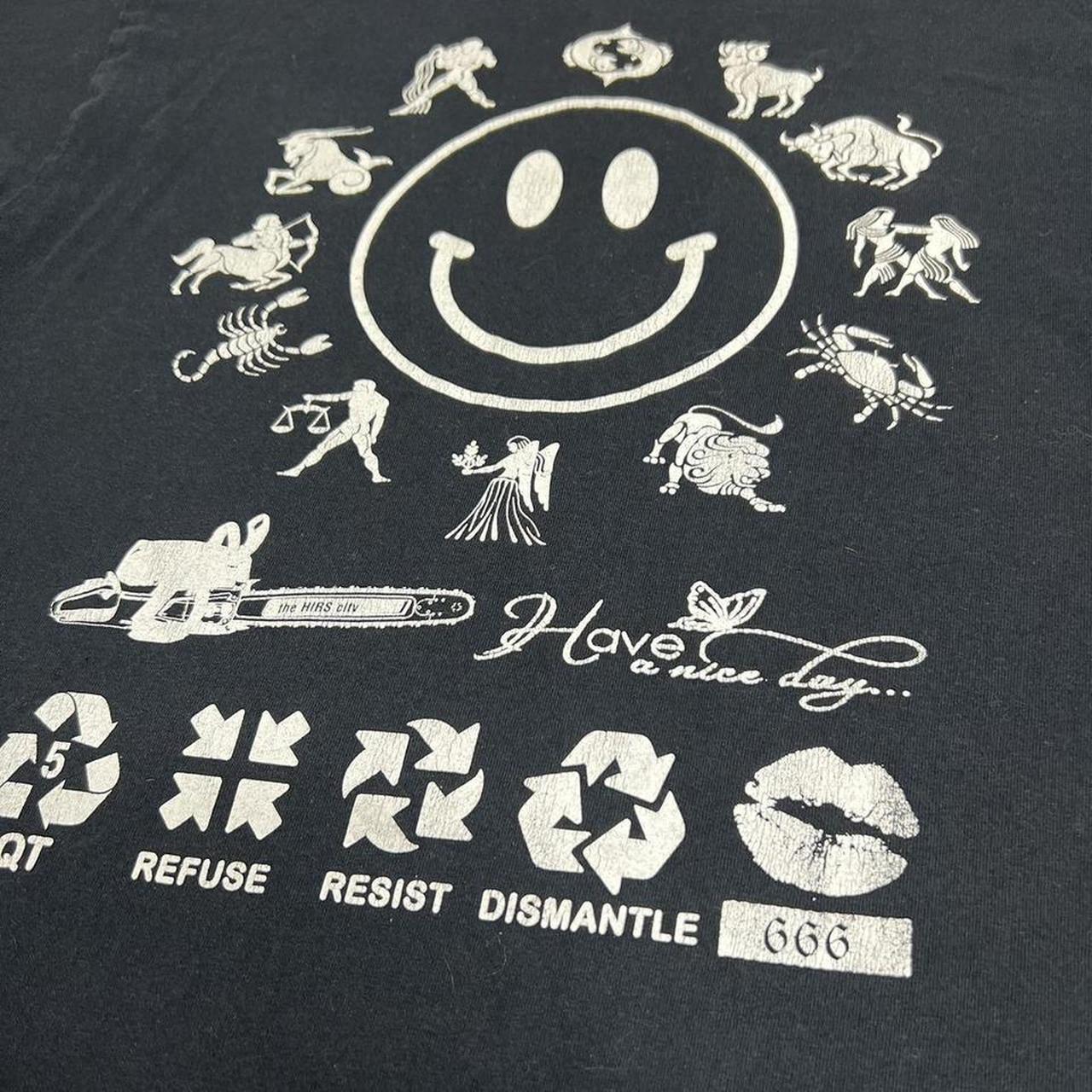 Smiley face tee -men’s large -I don’t know what... - Depop