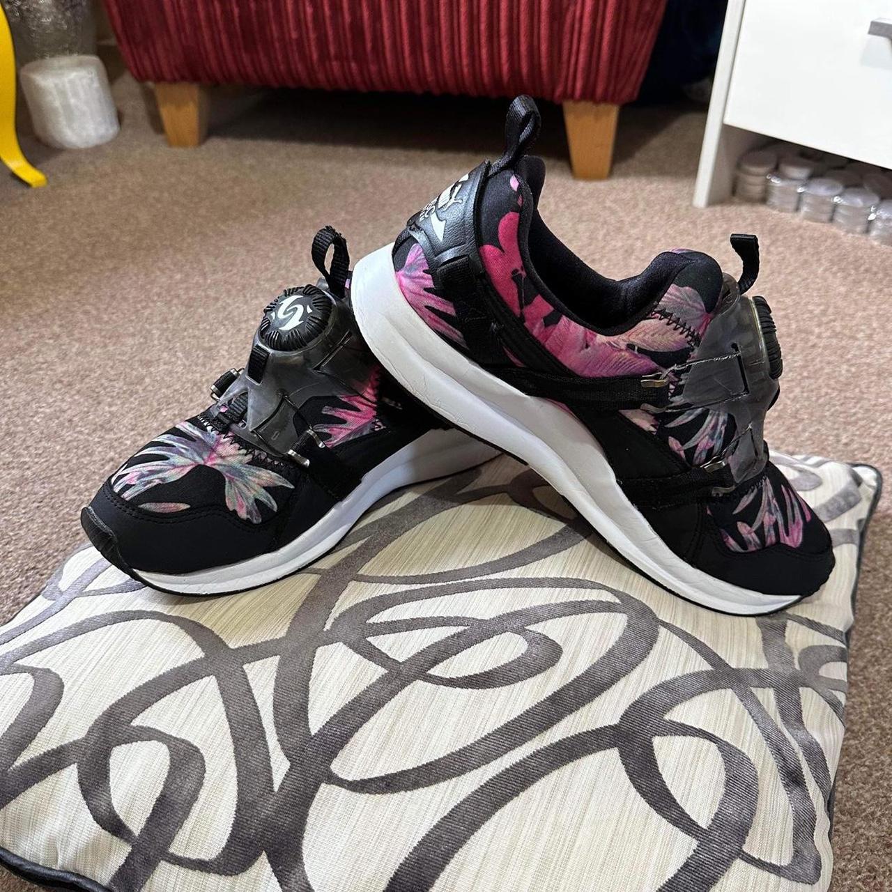 Womens puma disc trainers store