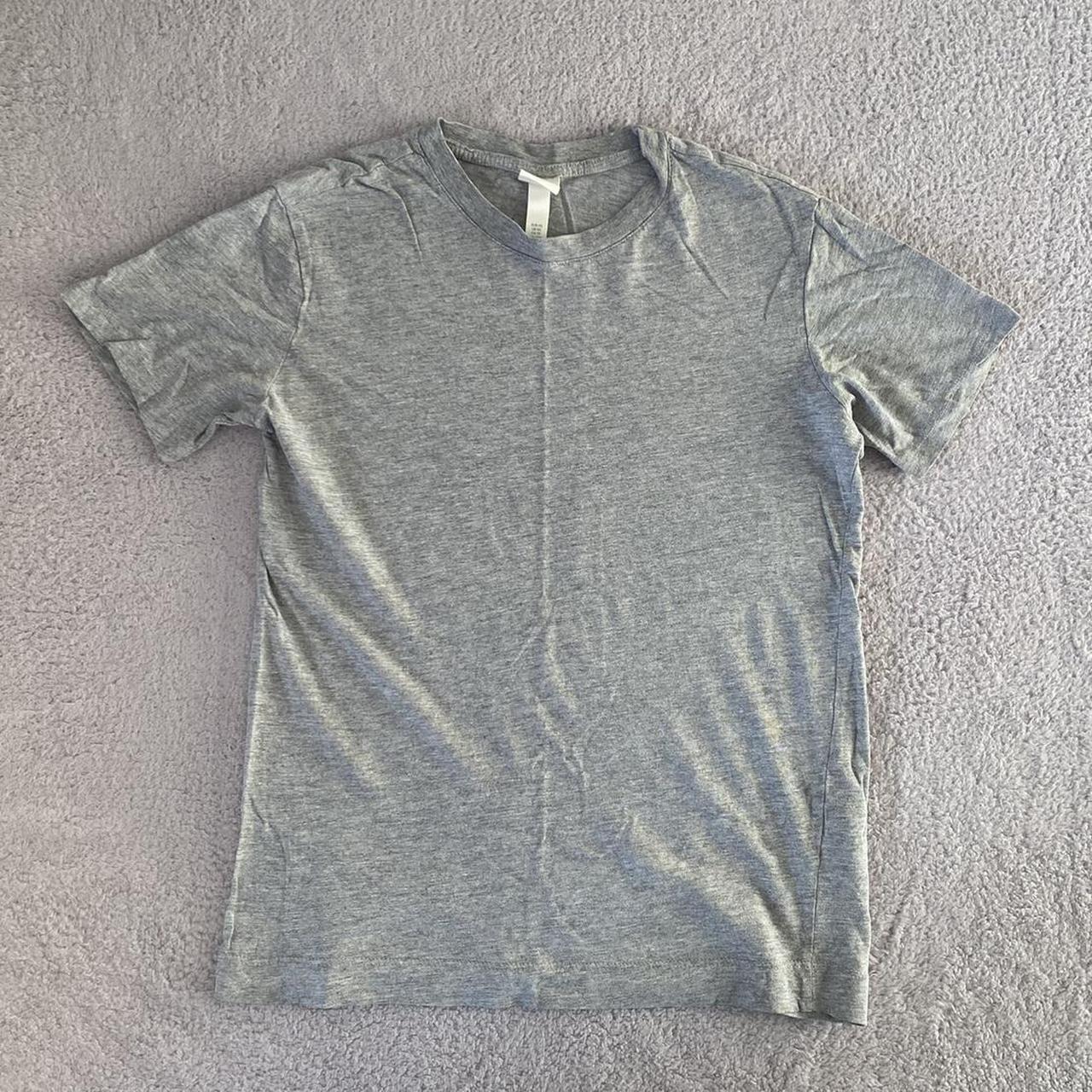 Grey H&M basic tee Size: xs/small Condition: 8/10,... - Depop