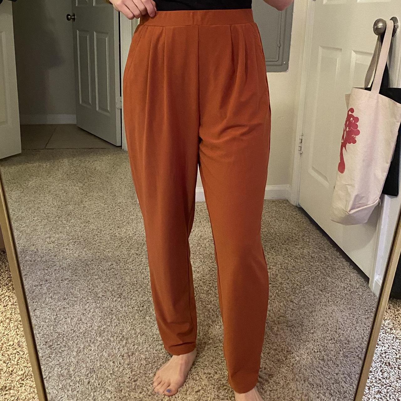 Rust orange flowy tapered pants - Depop