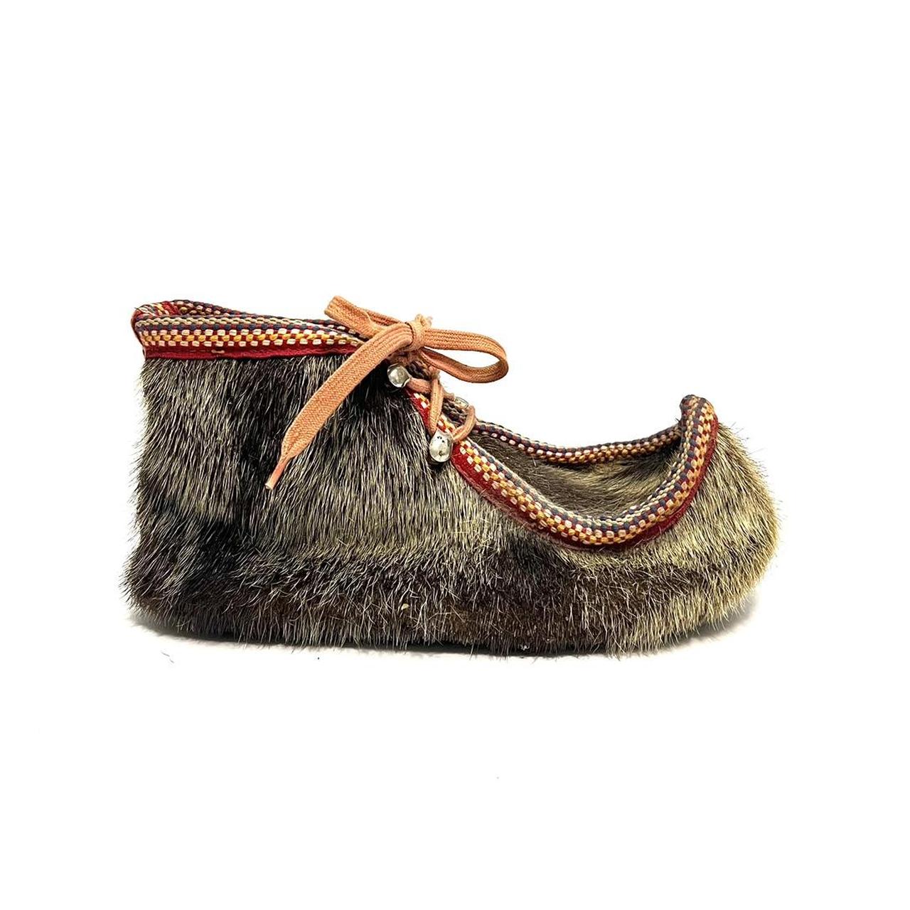 Vintage 1950s brown sealskin upturned toe indigenous... - Depop
