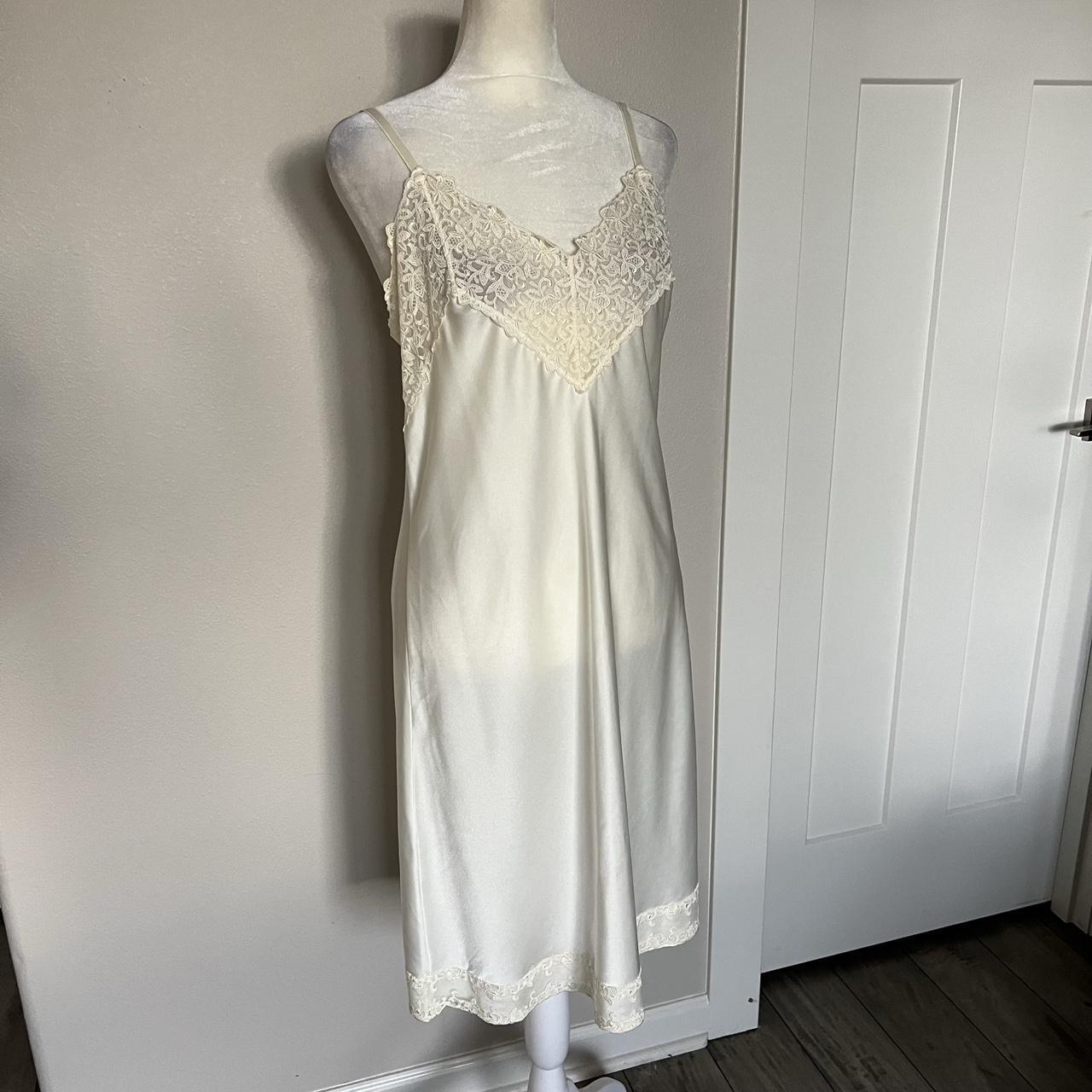 Beautiful vintage Wacoal satin slip in Beautiful... | Depop