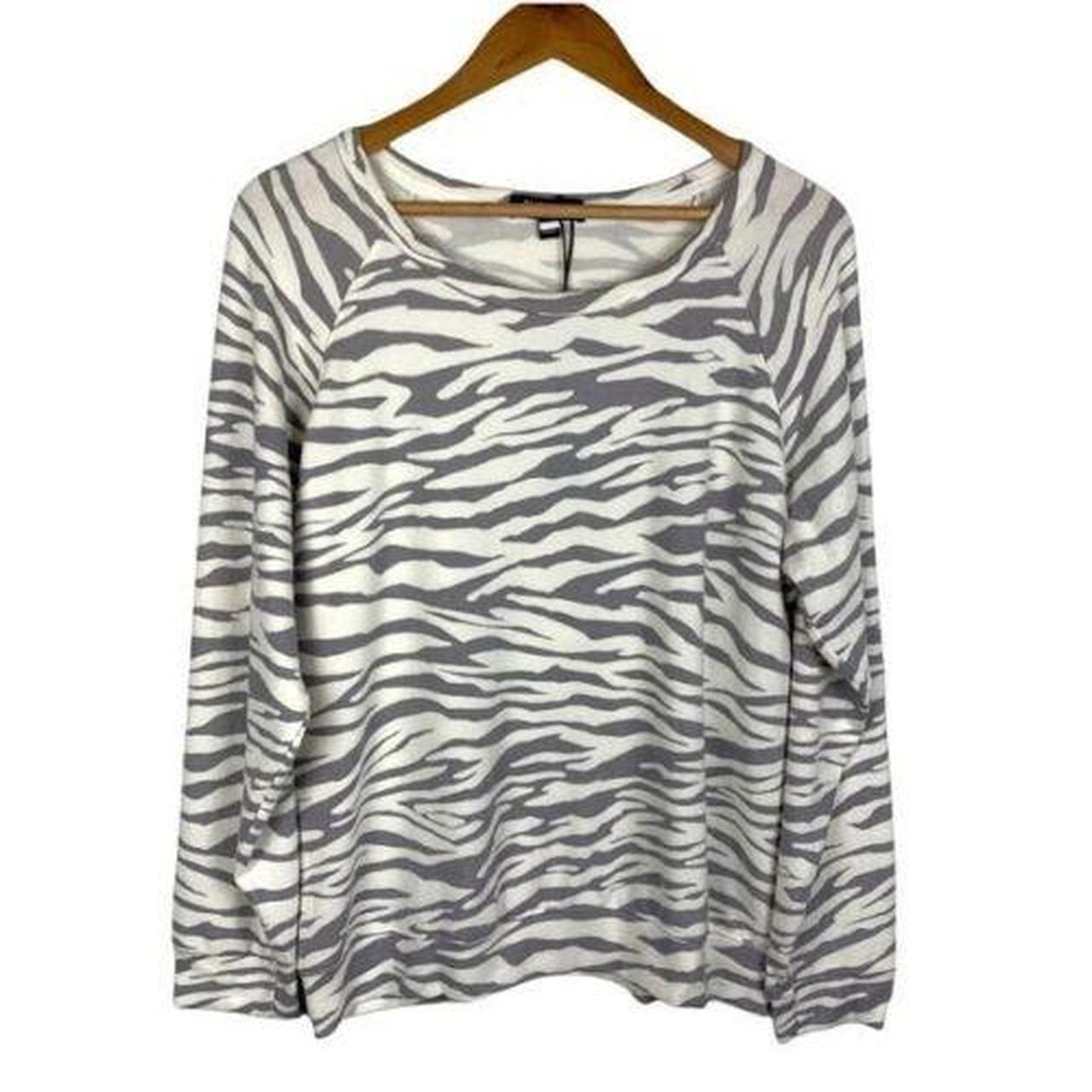 Super soft fuzzy zebra top Got it as a gift I’m not... - Depop