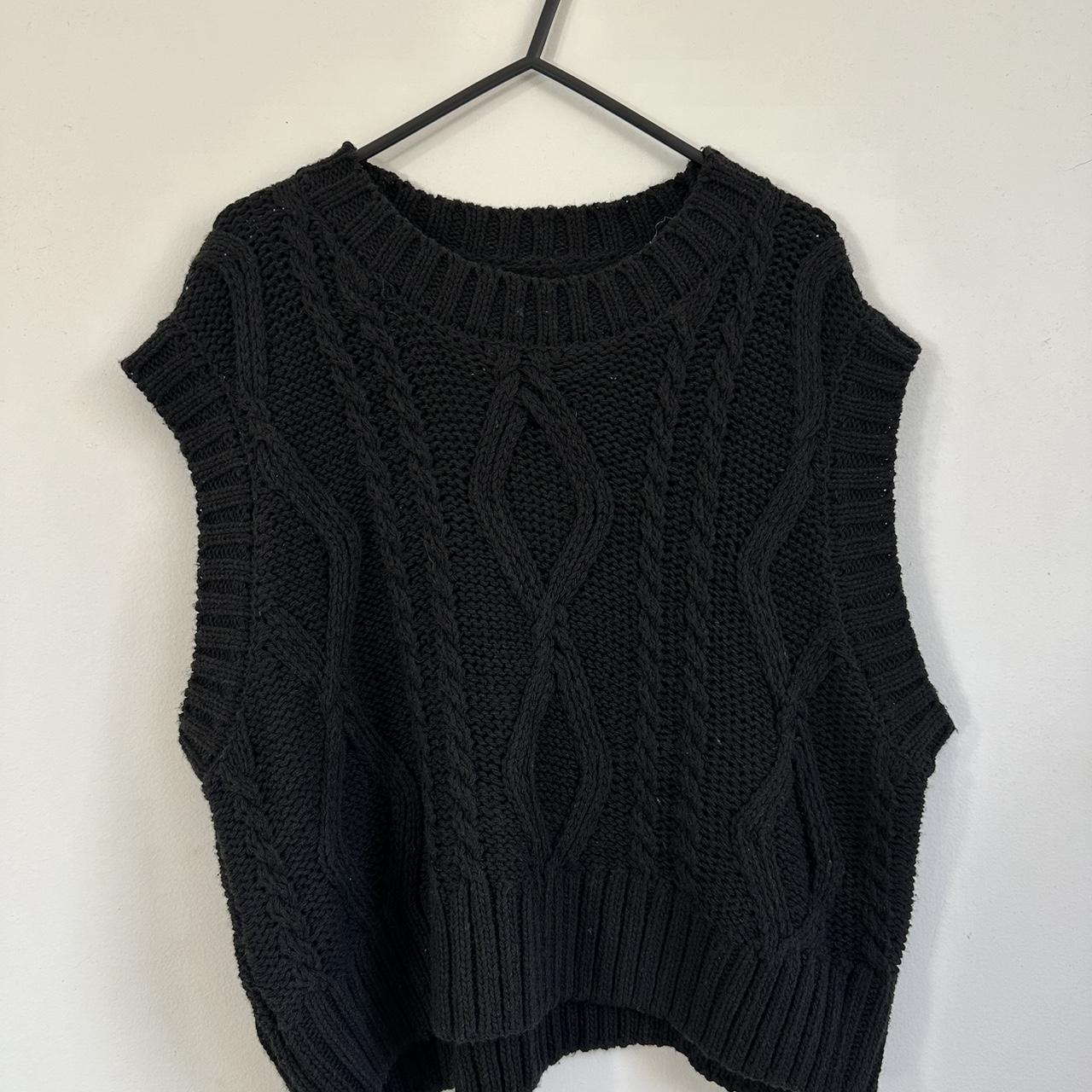 Black knitted vest - Depop