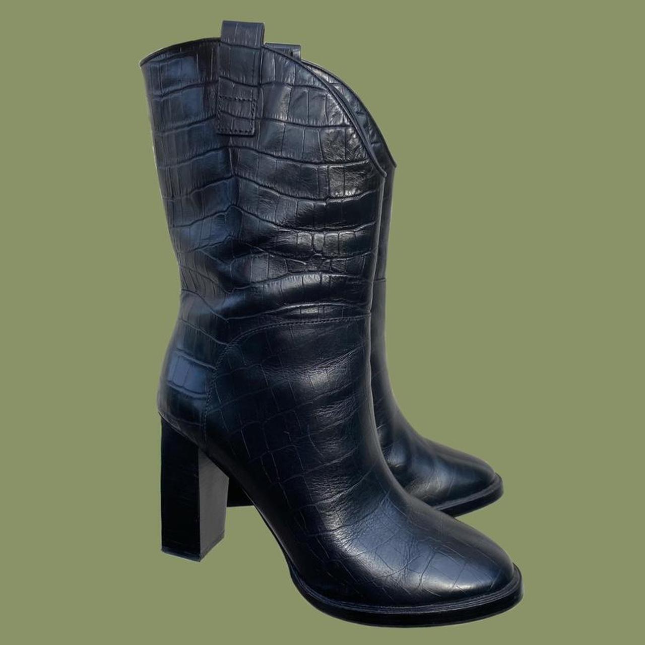 Sigerson Morrison Elisa mid calf platform boots... - Depop