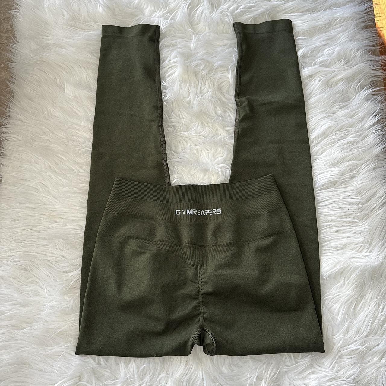 Gymreapers Legacy Scrunched Ranger Green Legging... - Depop
