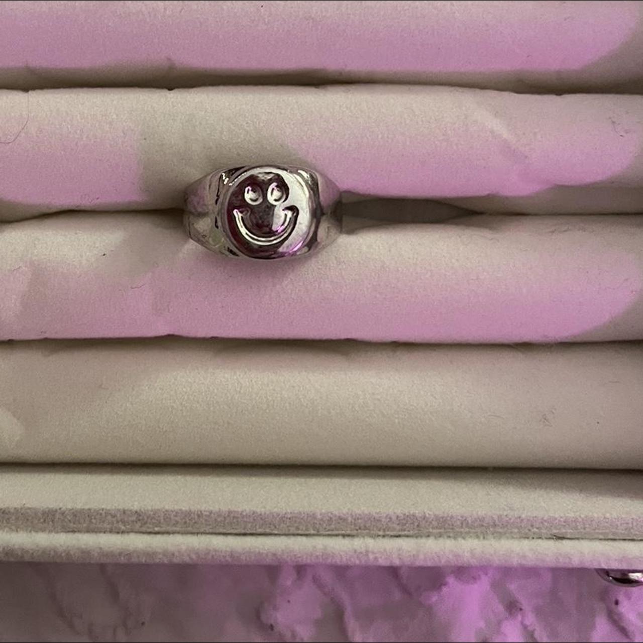 brandy melville smiley ring - Depop
