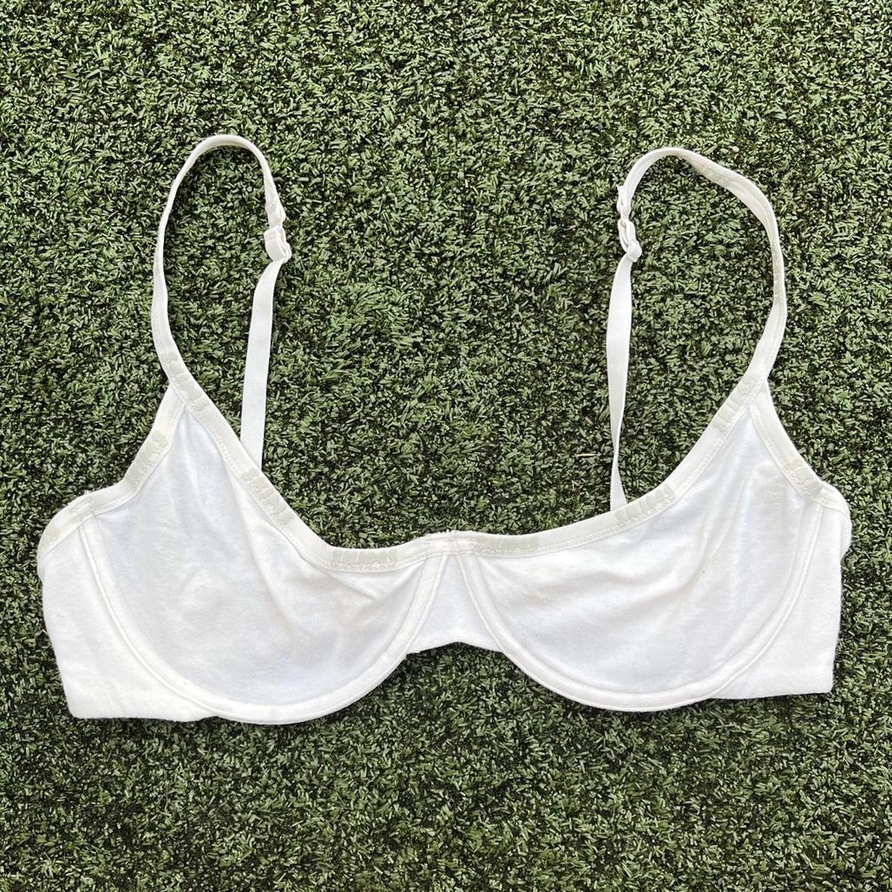Skims Underwire Bra white size 36C message me about... - Depop