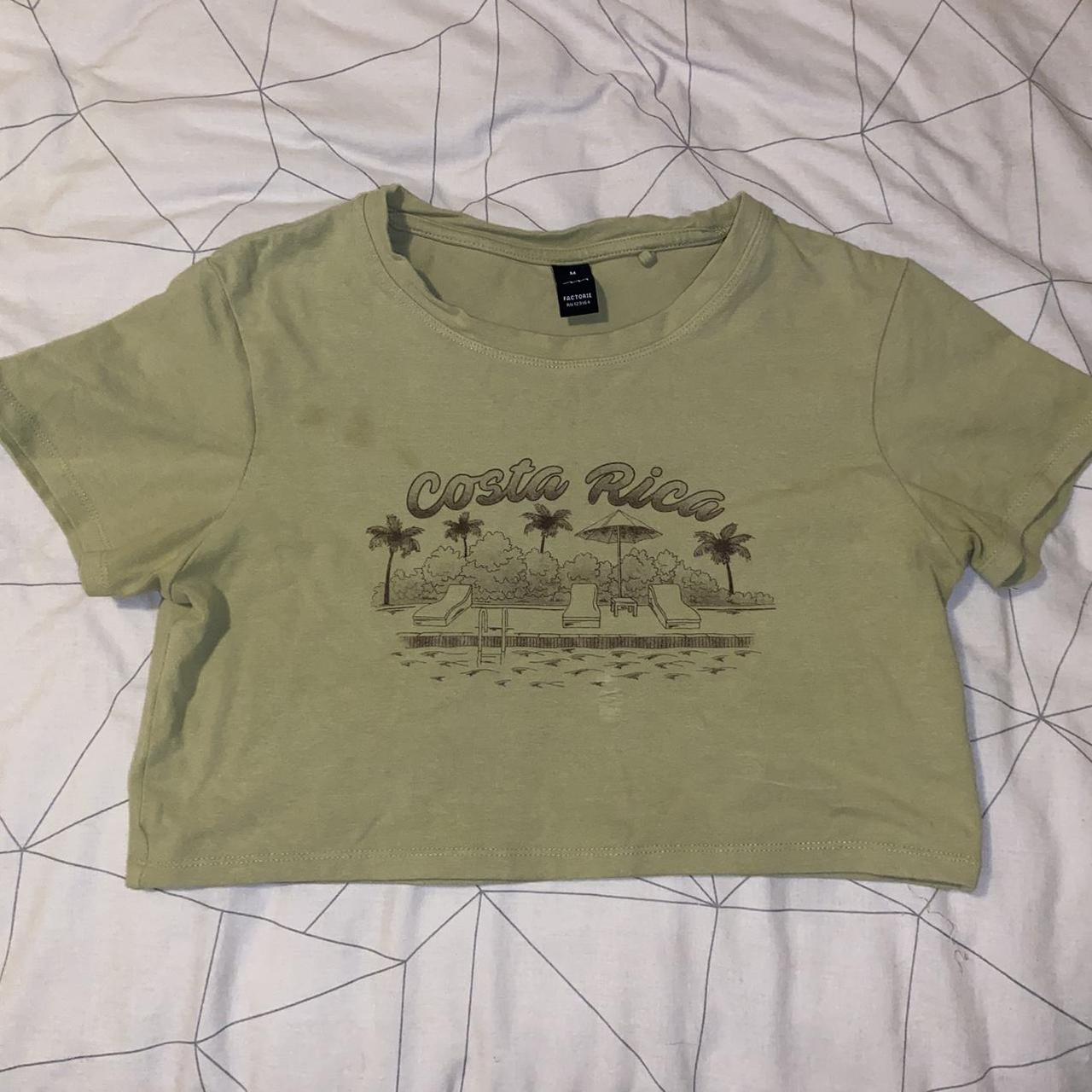 Green crop top worn a bit very comfy - Depop