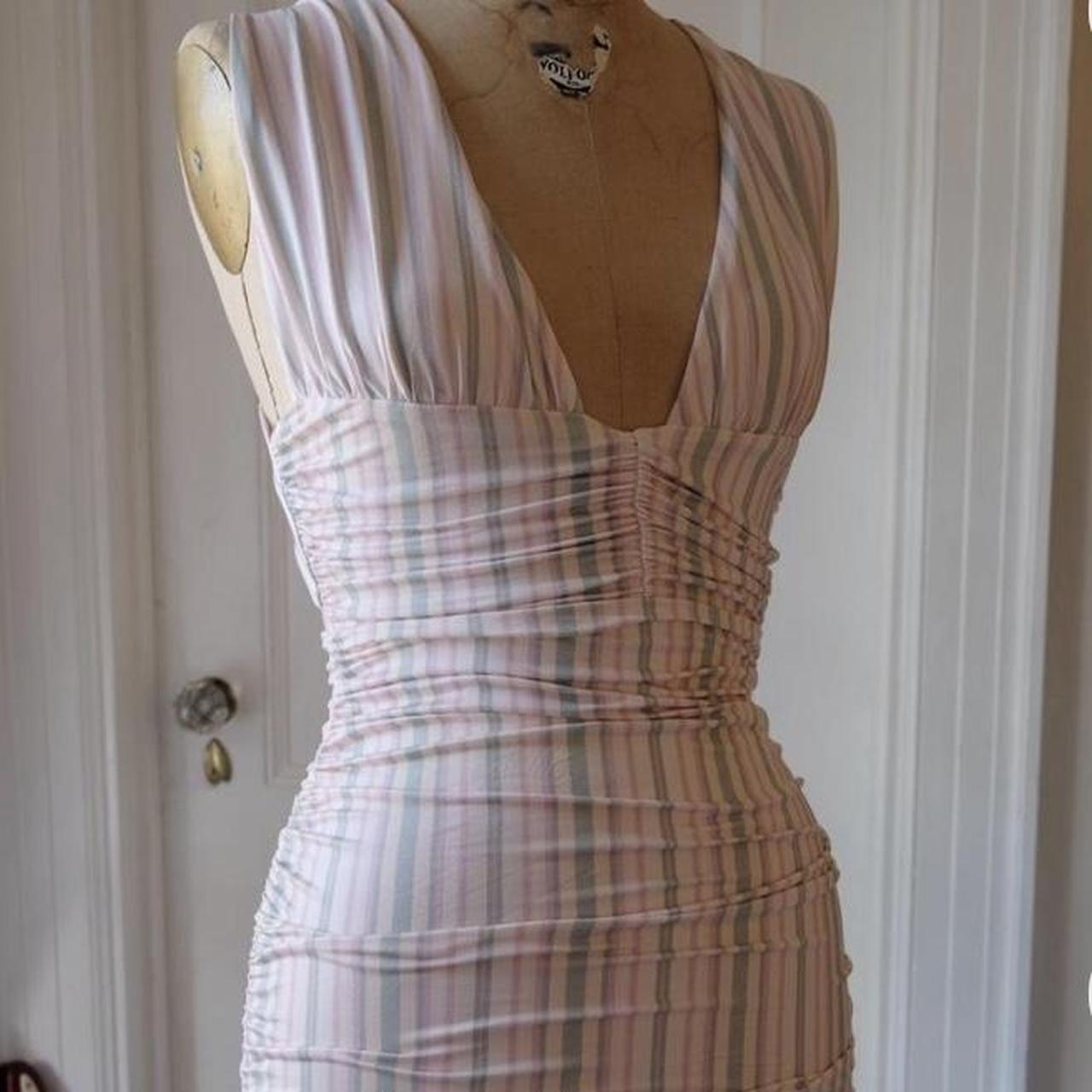 super flattering tiger mist dress size xs could fit... - Depop