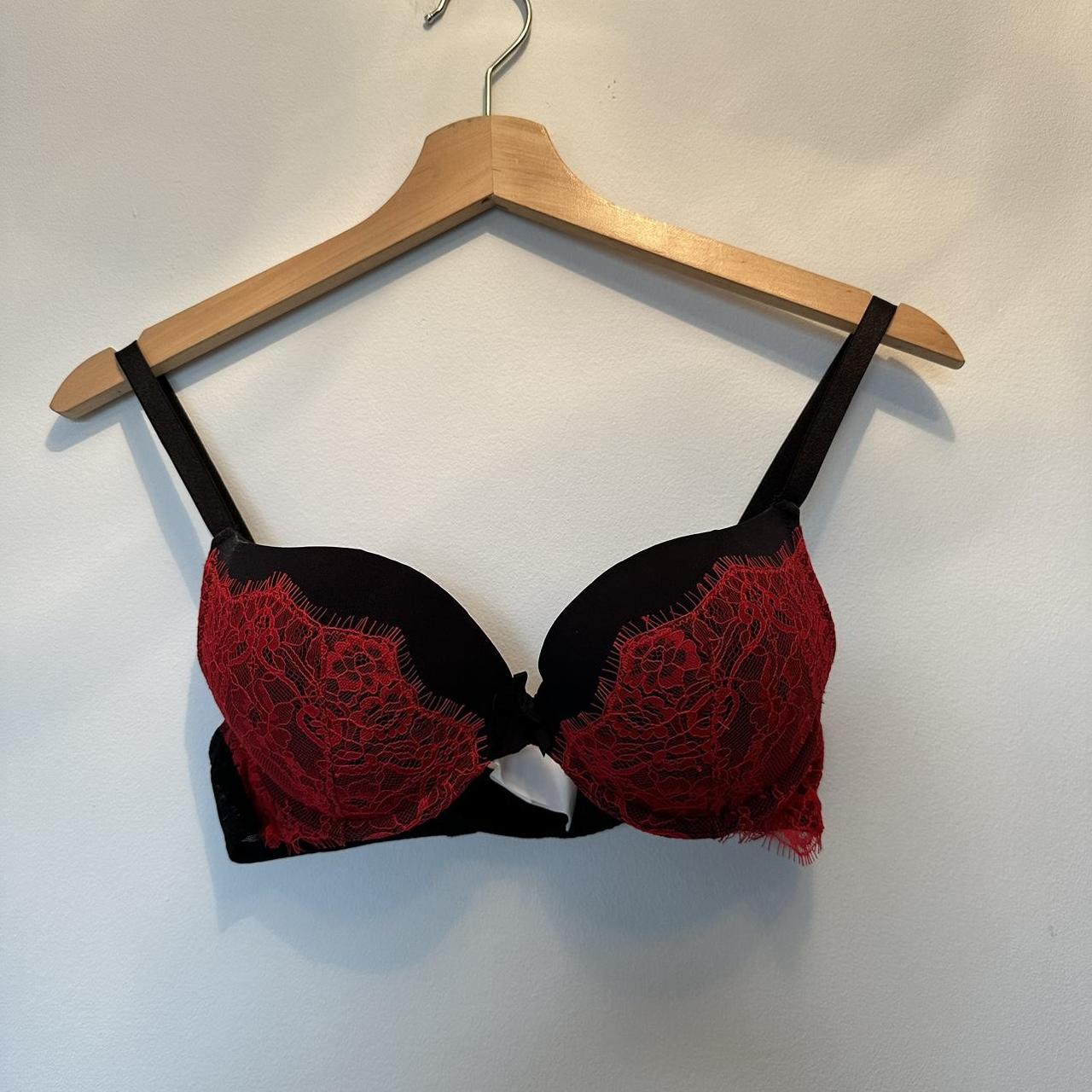 Women's Red Bra | Depop