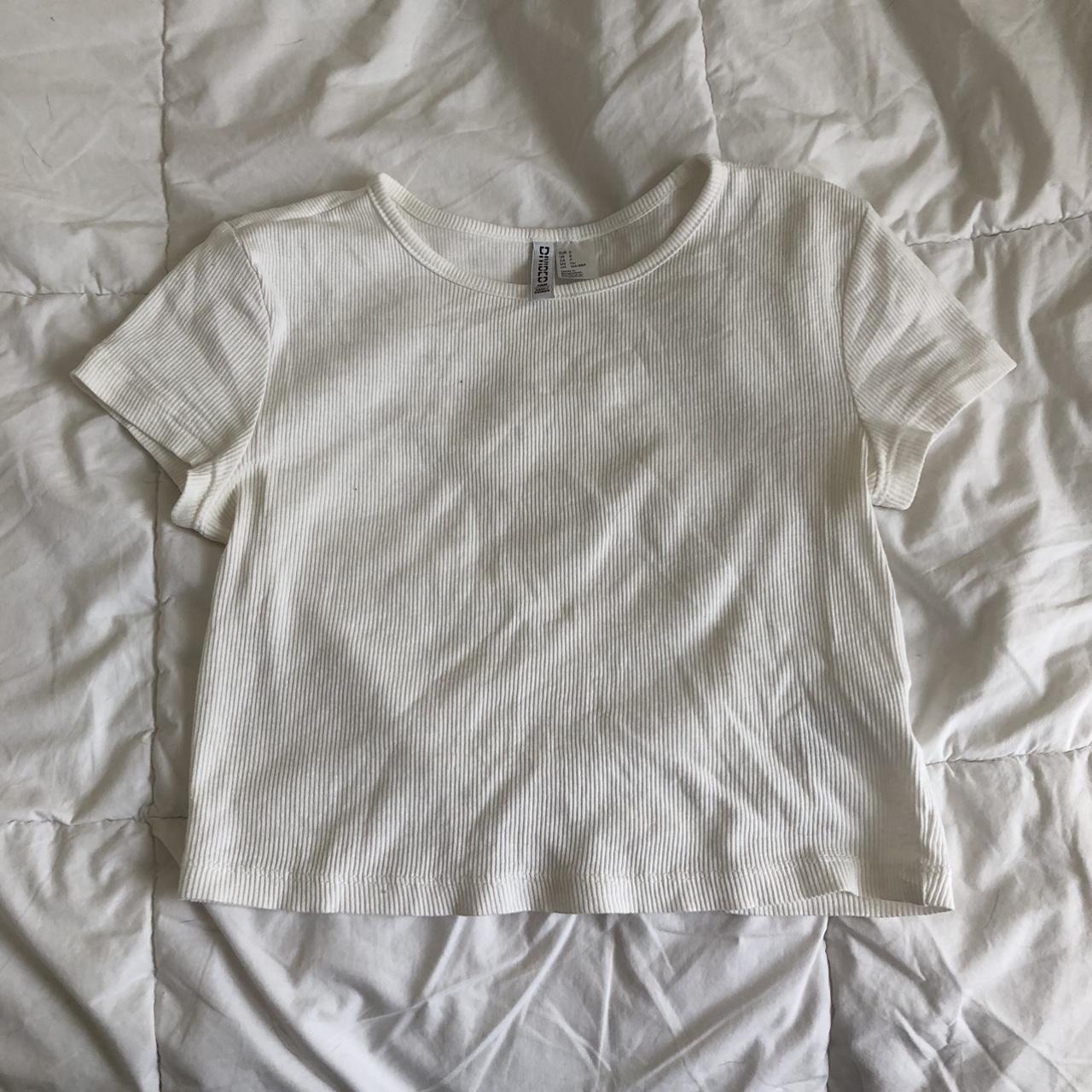 H&M Divided Ribbed White T Shirt. Size small.... - Depop