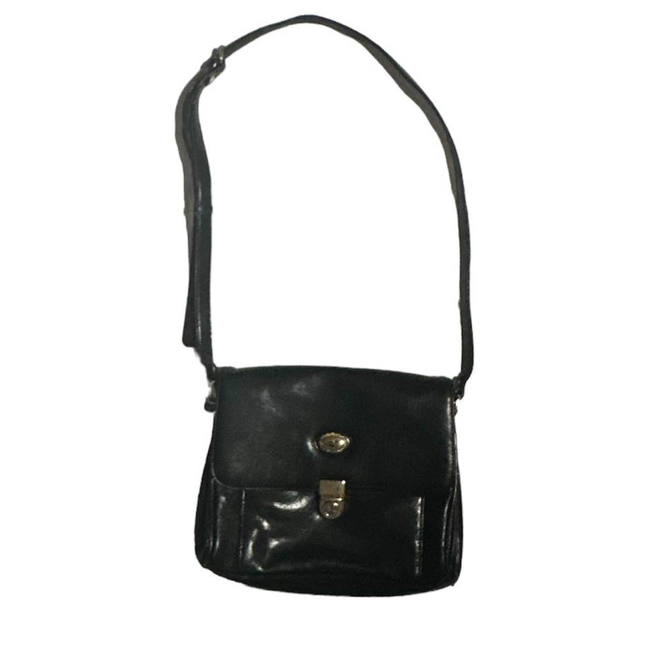 moda italy 🇮🇹 cross body bag 4 pockets, 2 zipper... - Depop