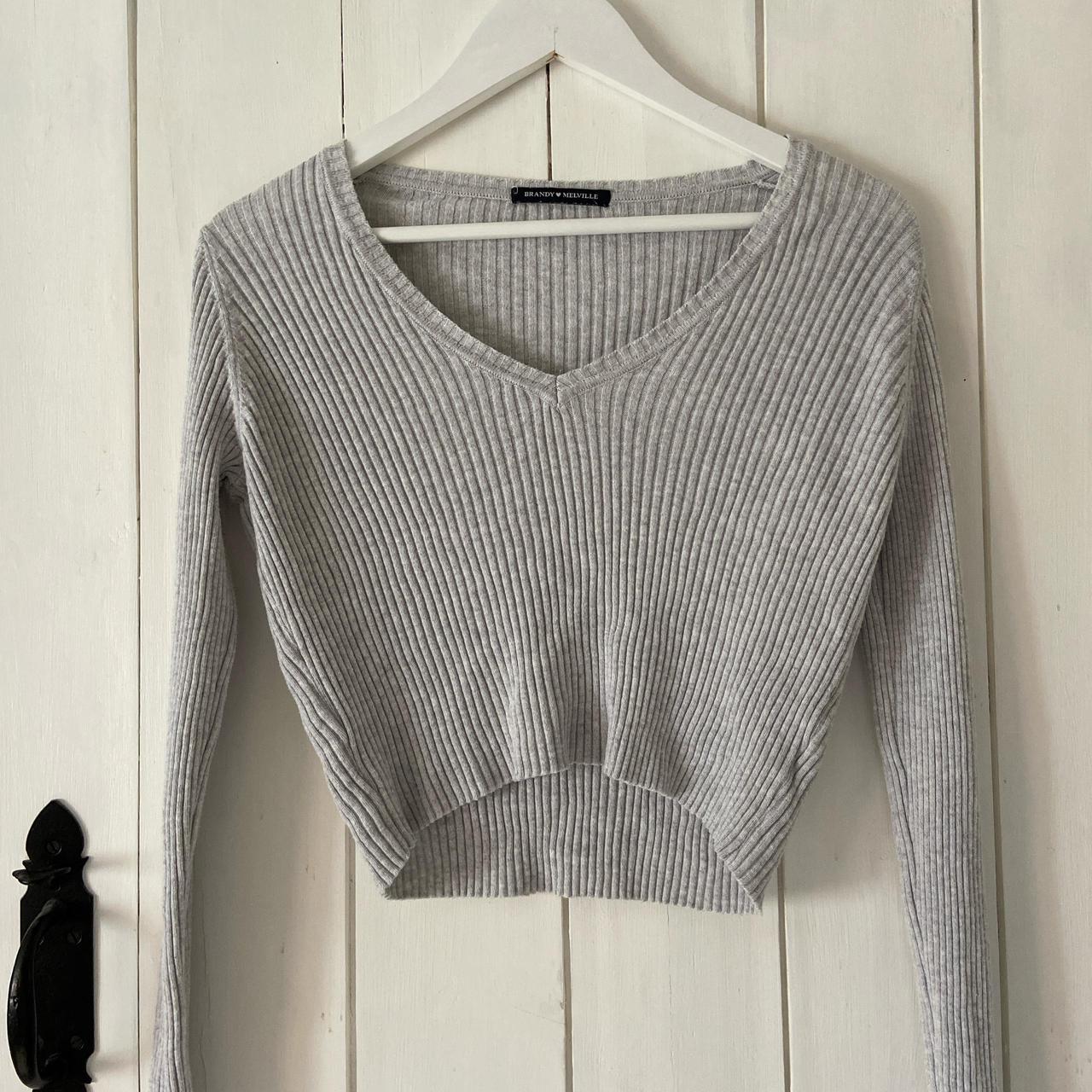 Brandy Melville grey cropped v-neck sweater/jumper - Depop