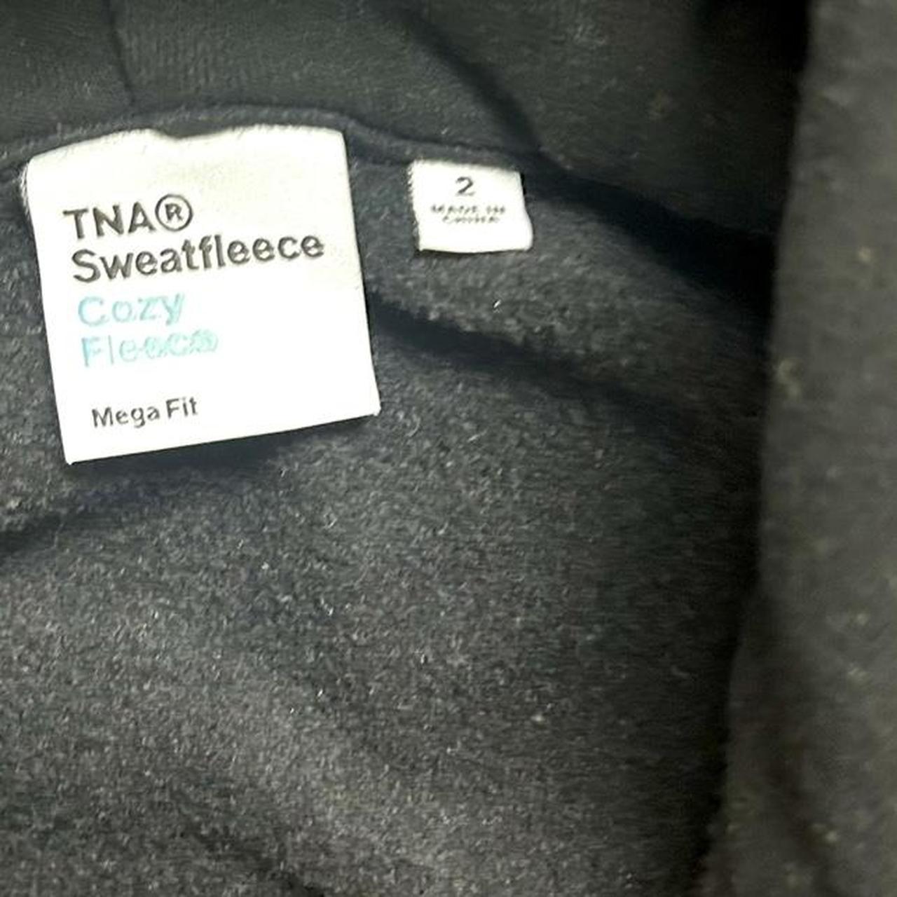 BRAND NEW W/O TAGS ARITZIA BLACK COZY FLEECE MEGA... | Depop