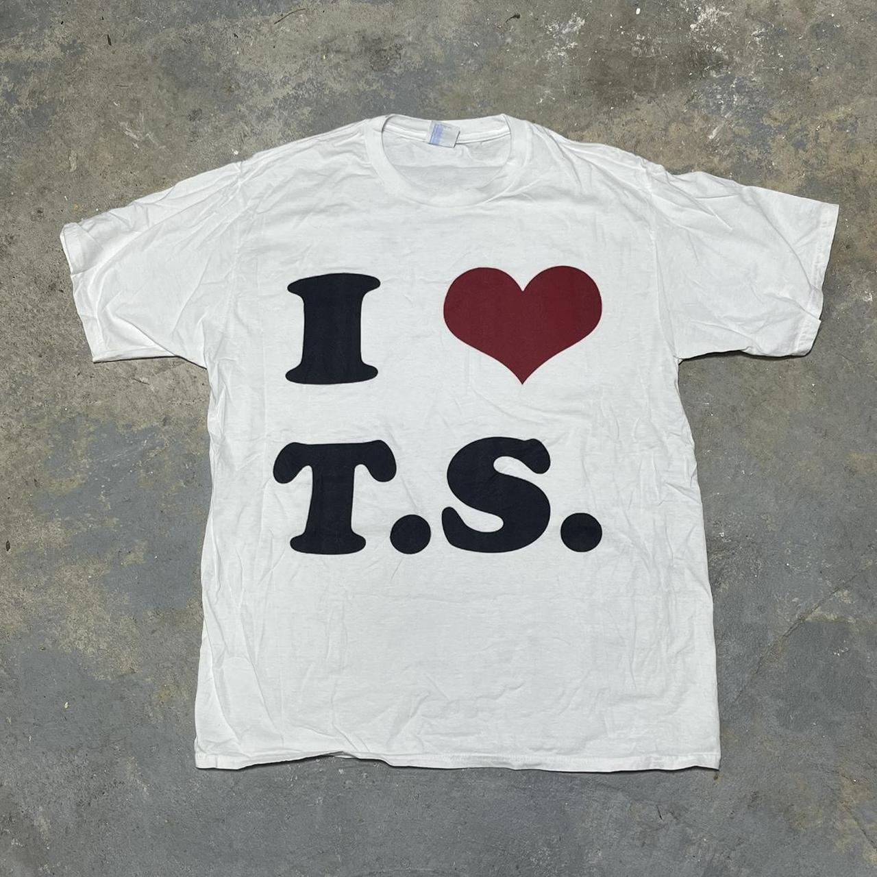 I heart Taylor Swift shirt only worn... - Depop