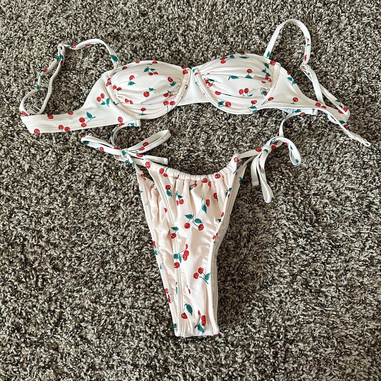 Wild Fable Women's Bikinis-and-tankini-sets | Depop