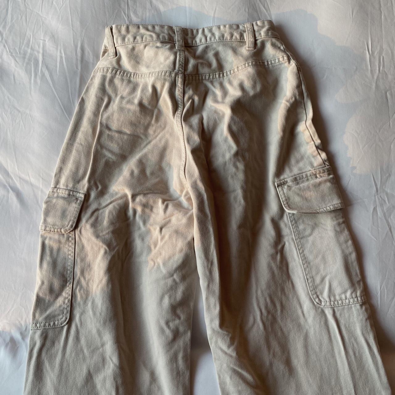 Cream cargo jeans H&M Size 6 Worn a few times... - Depop
