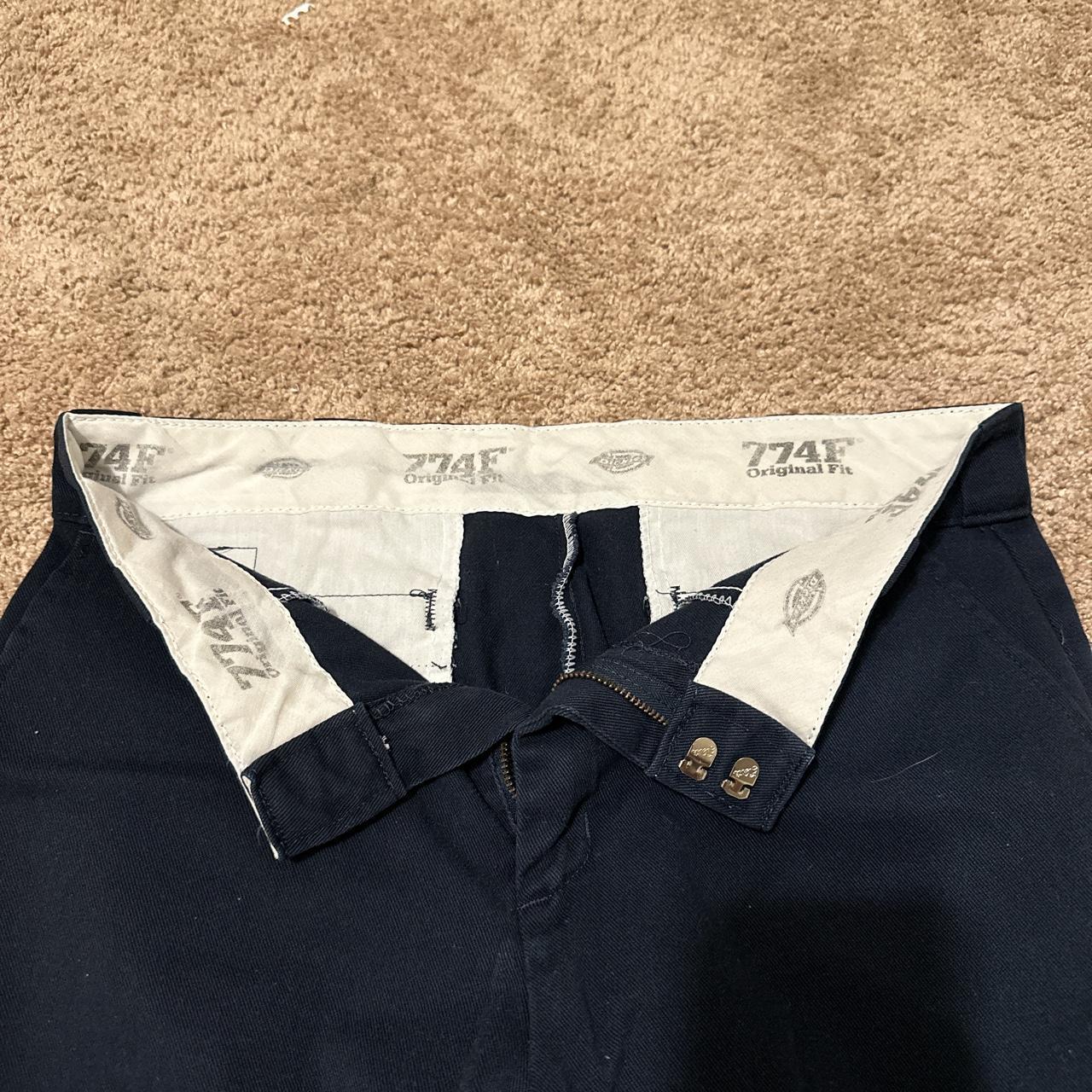 #dickies 774 work pants women Size 6 or 27 I think - Depop