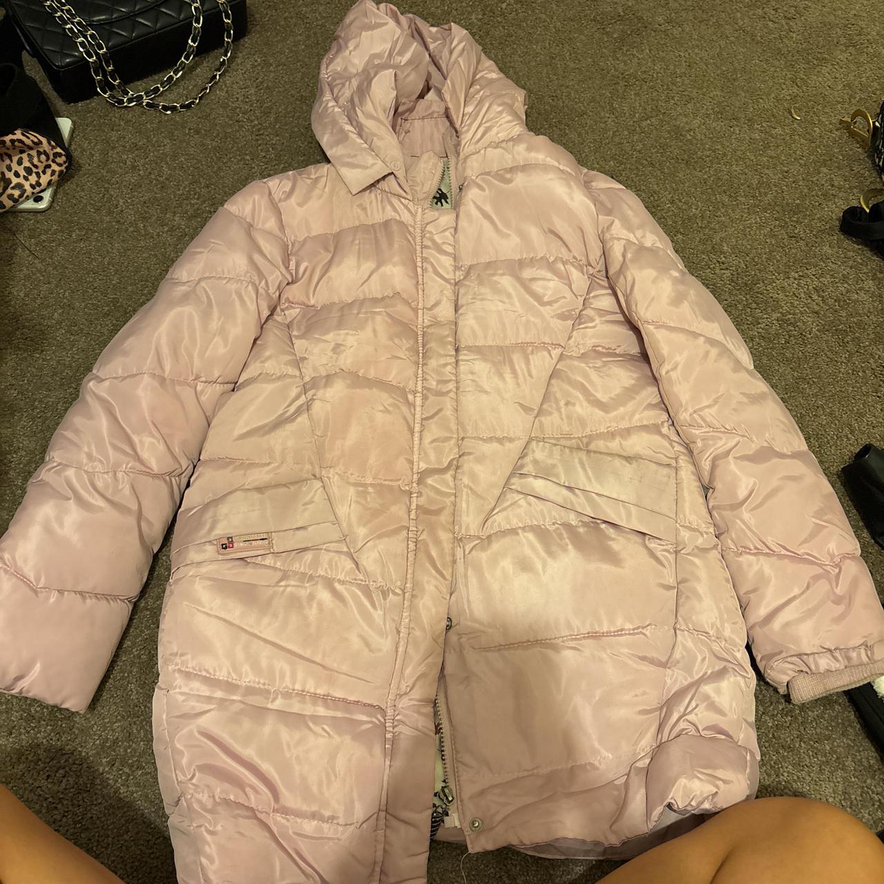 pink puffer jacket - Caroline Morgan - Depop