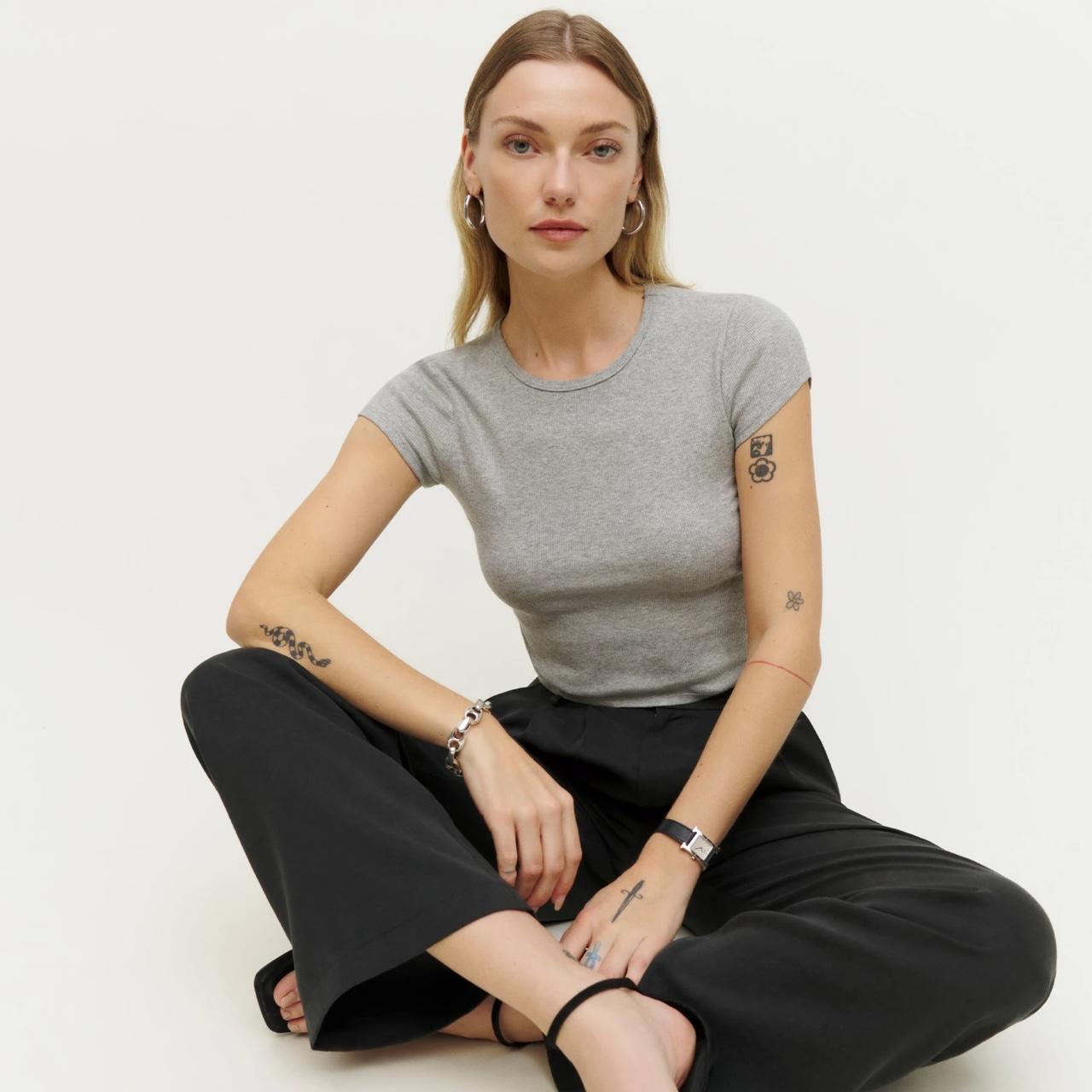 Reformation Muse Tee in Heather Grey // size small... - Depop