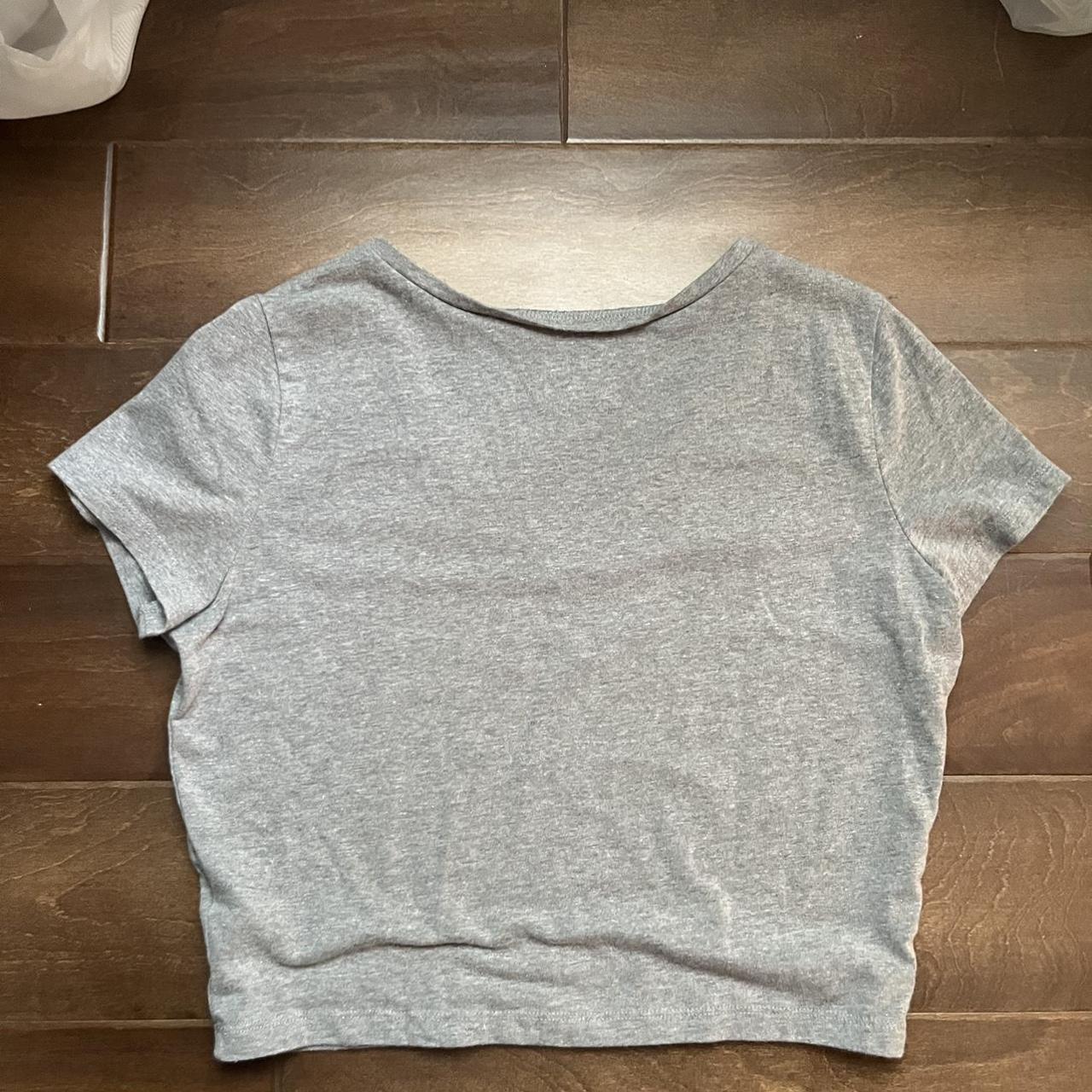 Gray Crop top fits like a loose medium #aerie #UO... - Depop