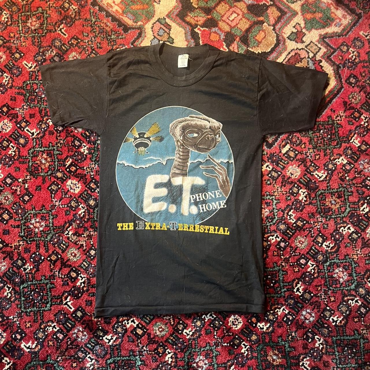 1980s ET Movie promo shirt looks like it has never... - Depop