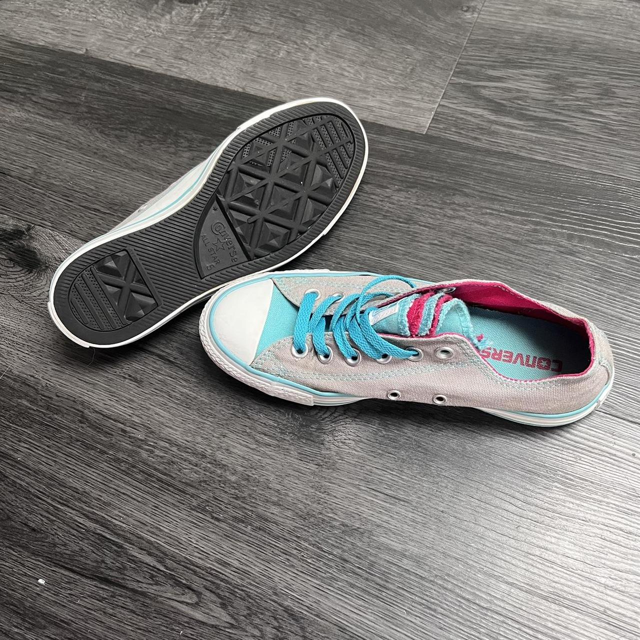 Converse Women's Grey and Pink Trainers | Depop