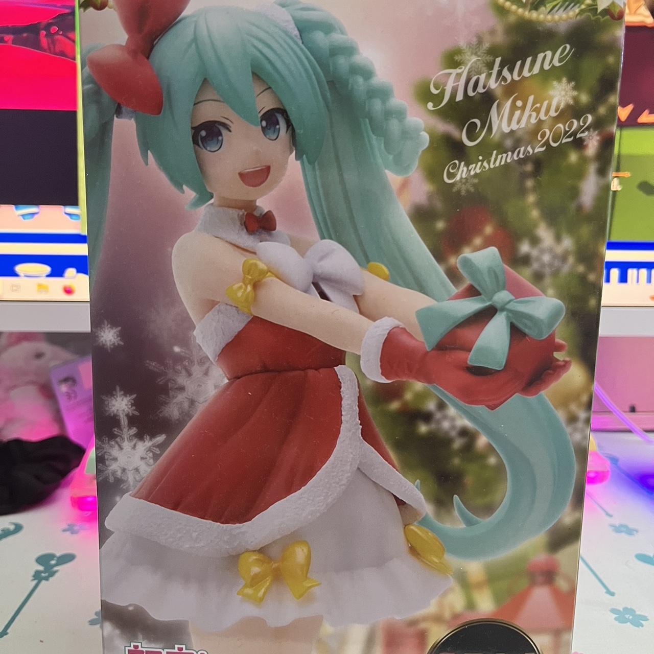 Hatsune Miku Figurine bundle !! Includes: SEGA... - Depop